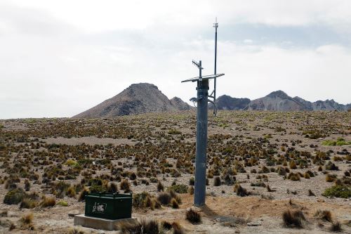 IGP monitorea en tiempo real volcán Tutupaca | EDICION | CORREO