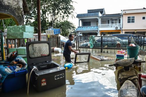 Al Menos 27 Muertos Debido A Las Graves Inundaciones En Malasia