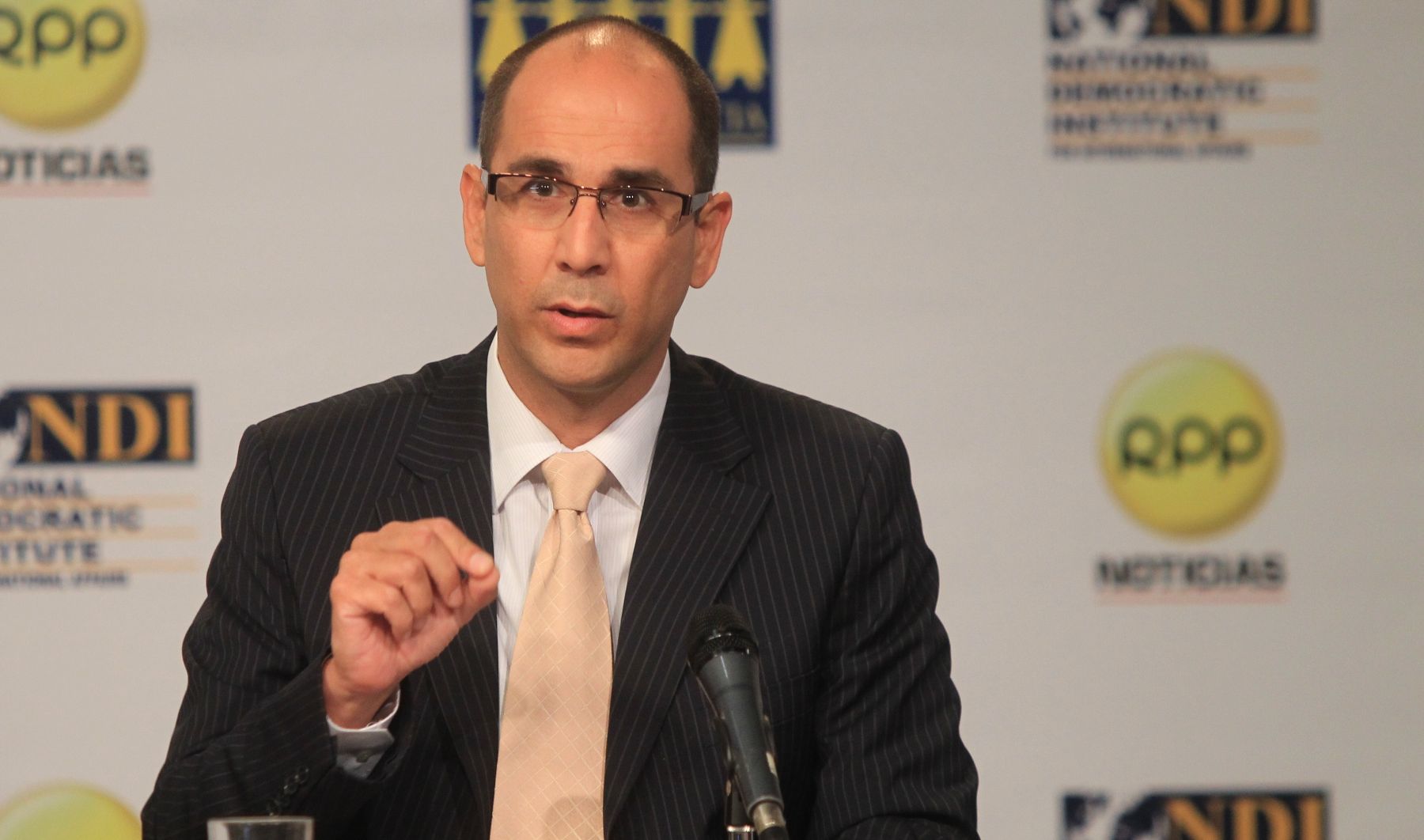 Pablo Secada: Castañeda debe salir al ruedo político en la campaña de ...