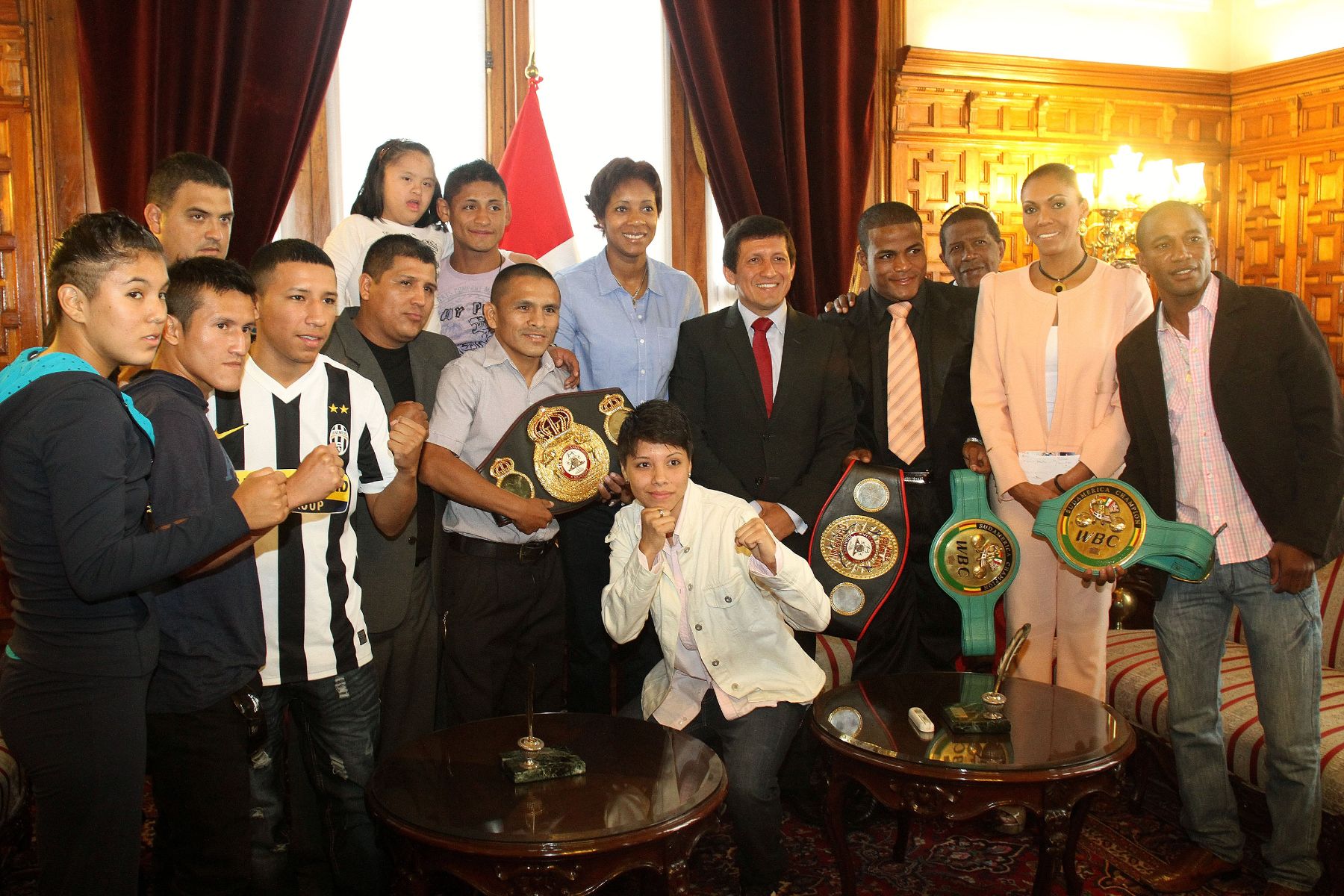 Campeones de boxeo peruano serán ejemplo para jóvenes | Noticias ...