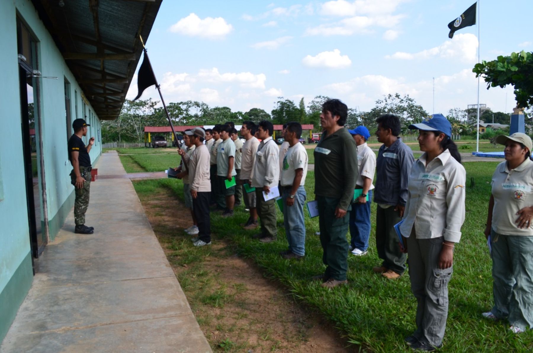 Sernanp refuerza protección de las áreas naturales de Madre de Dios ...