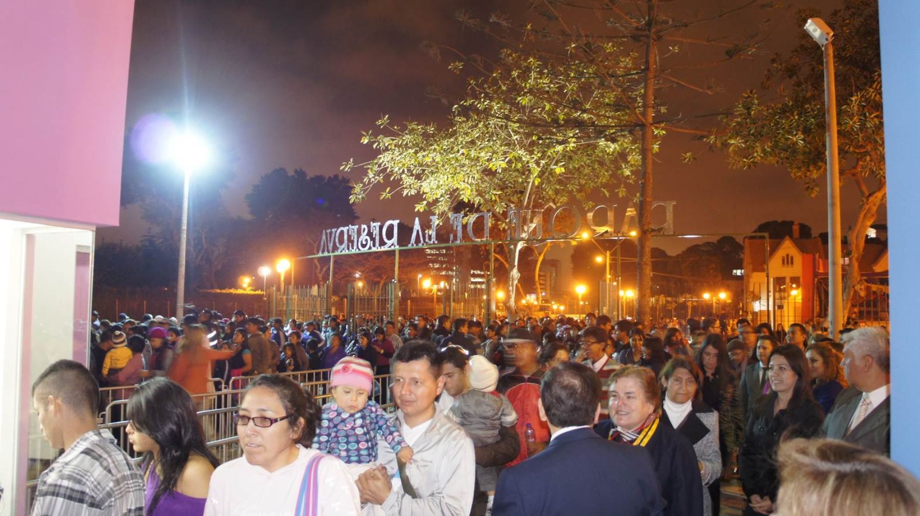 Inauguran nueva puerta de acceso al Parque de la Reserva | Noticias ...