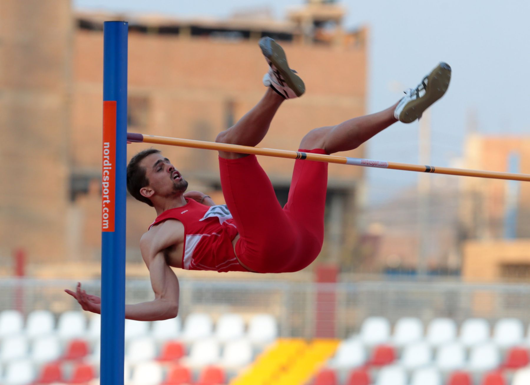 Beca 18 permitirá que 250 deportistas entrenen en los mejores centros ...