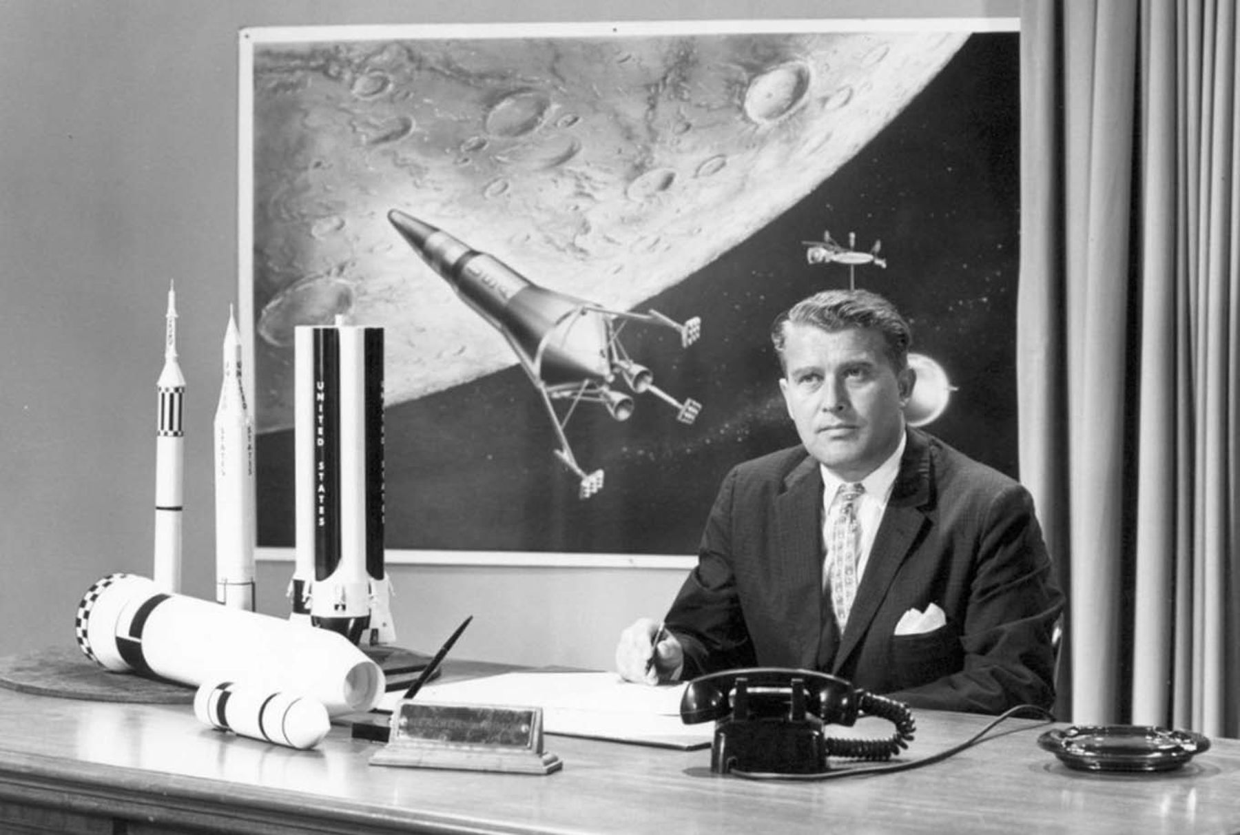 Un 16 de julio nació científico Wernher von Braun | Noticias | Agencia ...