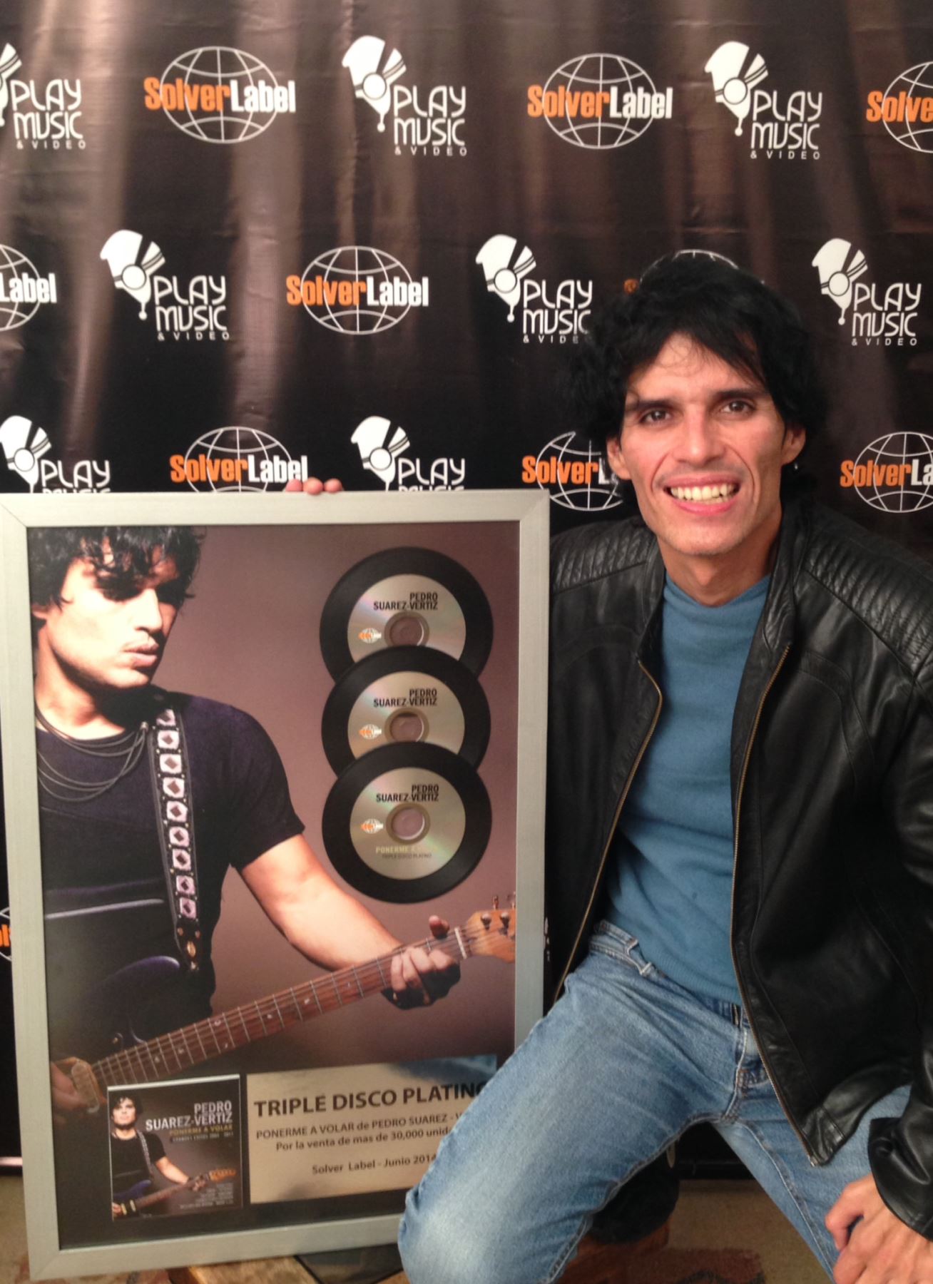 Pedro Suárez -Vértiz superó 30 mil copias de su último CD y obtiene ...