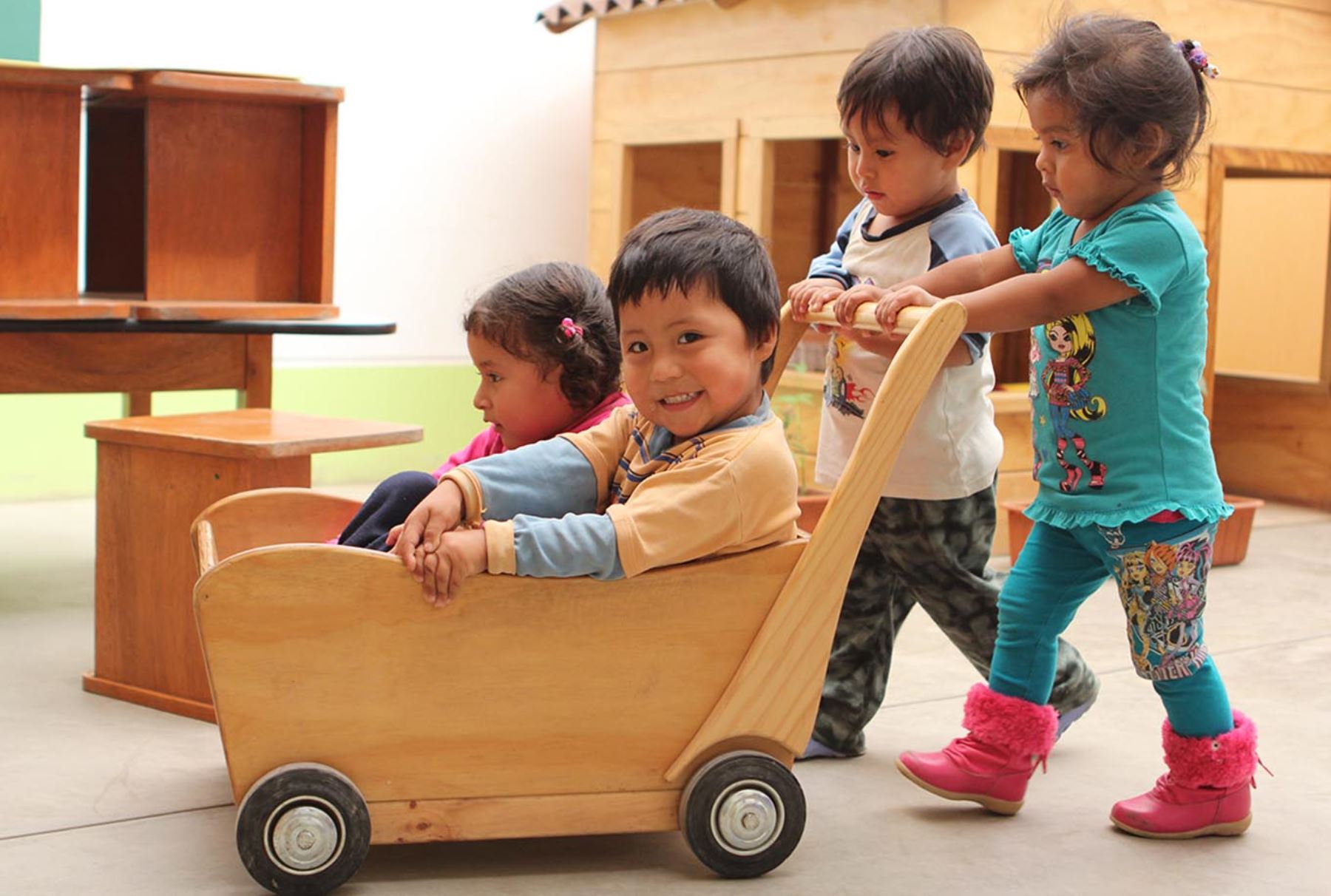 Niños con tres años cumplidos podrán ser matriculados en Educación ...