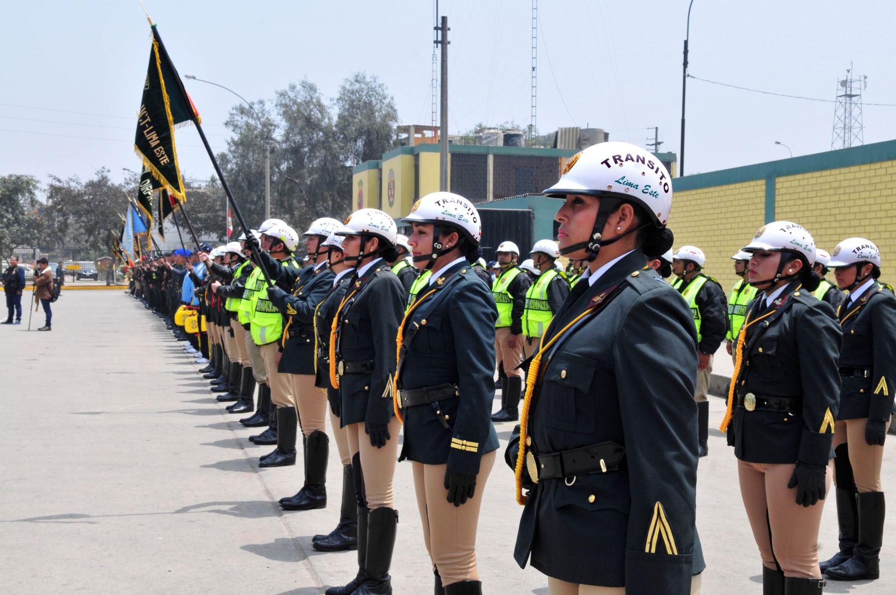 PNP aplicó 18,500 papeletas a malos conductores limeños en lo que va ...