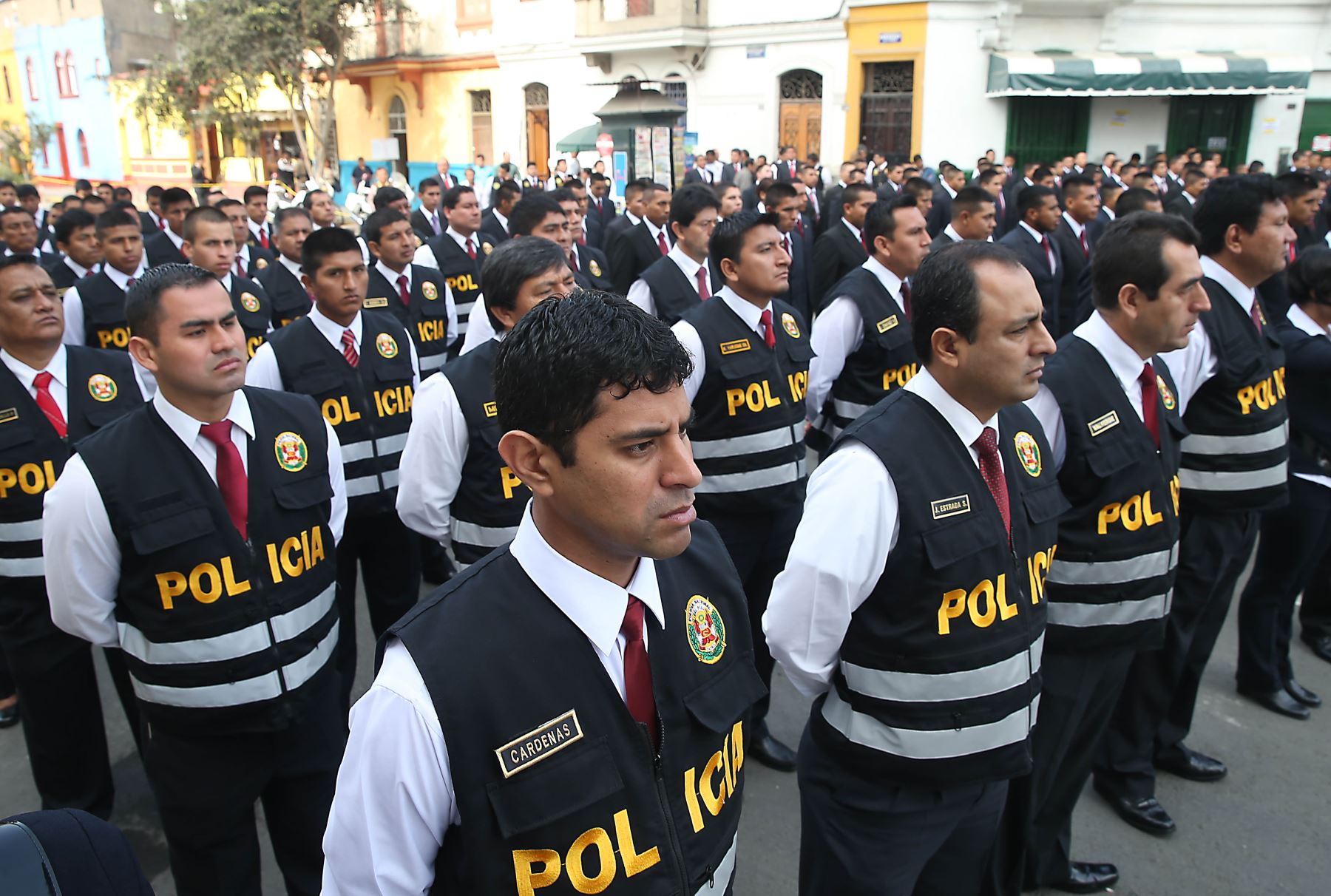Unos 40,000 policías brindarán seguridad en Lima durante COP20 ...