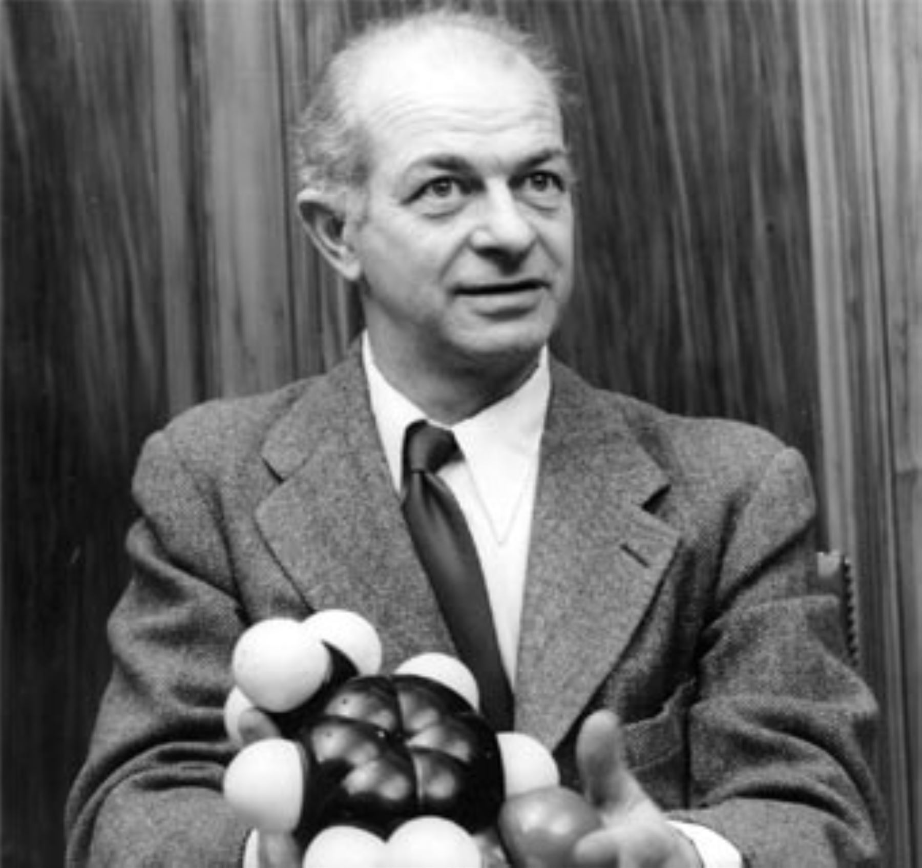 Físico estadounidense Linus Carl Pauling nació un día como hoy ...