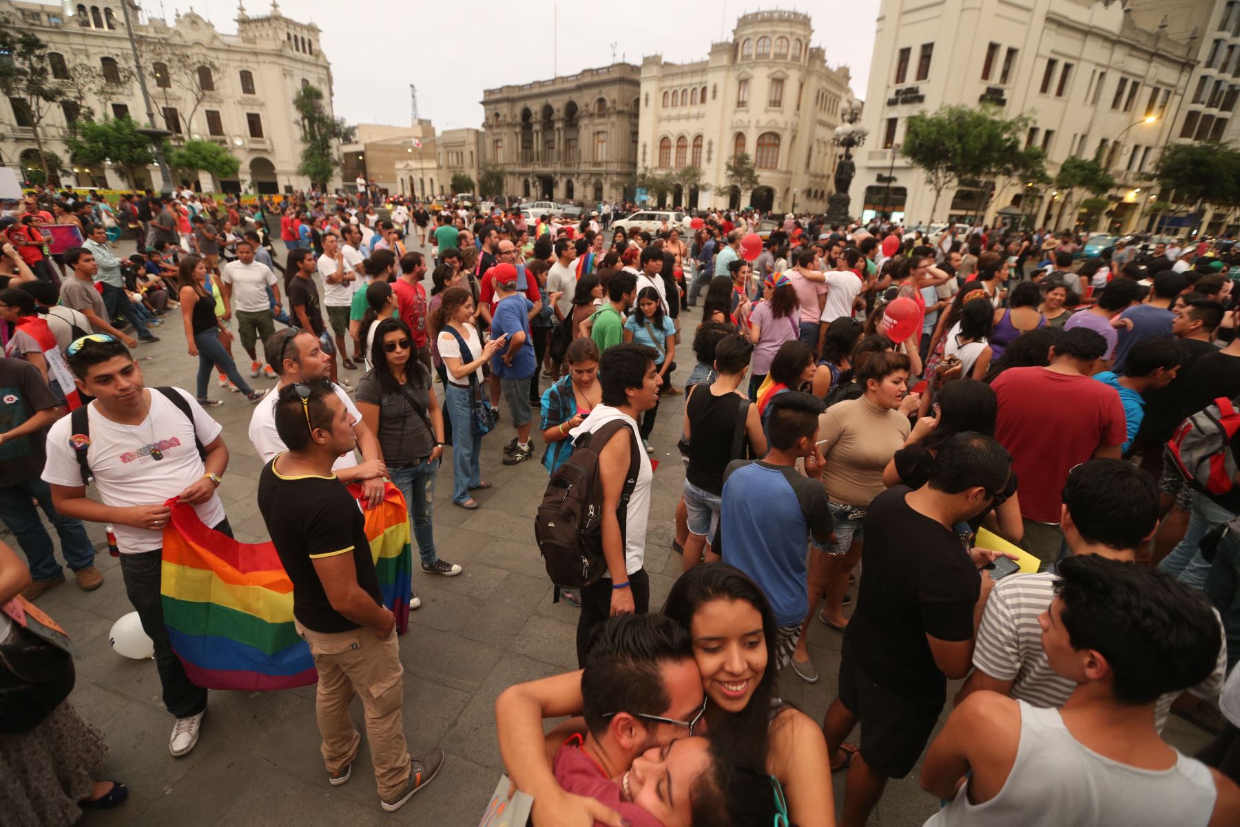 Activistas marcharon por Lima en protesta por rechazo a unión civil ...