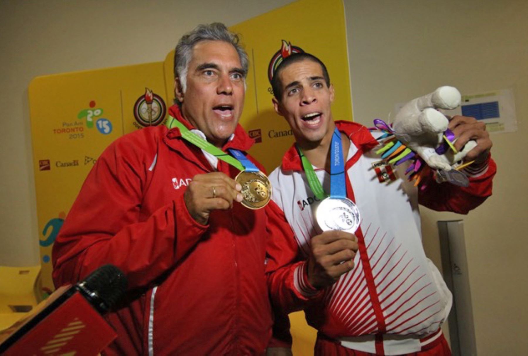 Mauricio Fiol: "Los peruanos estamos para grandes cosas" | Noticias ...