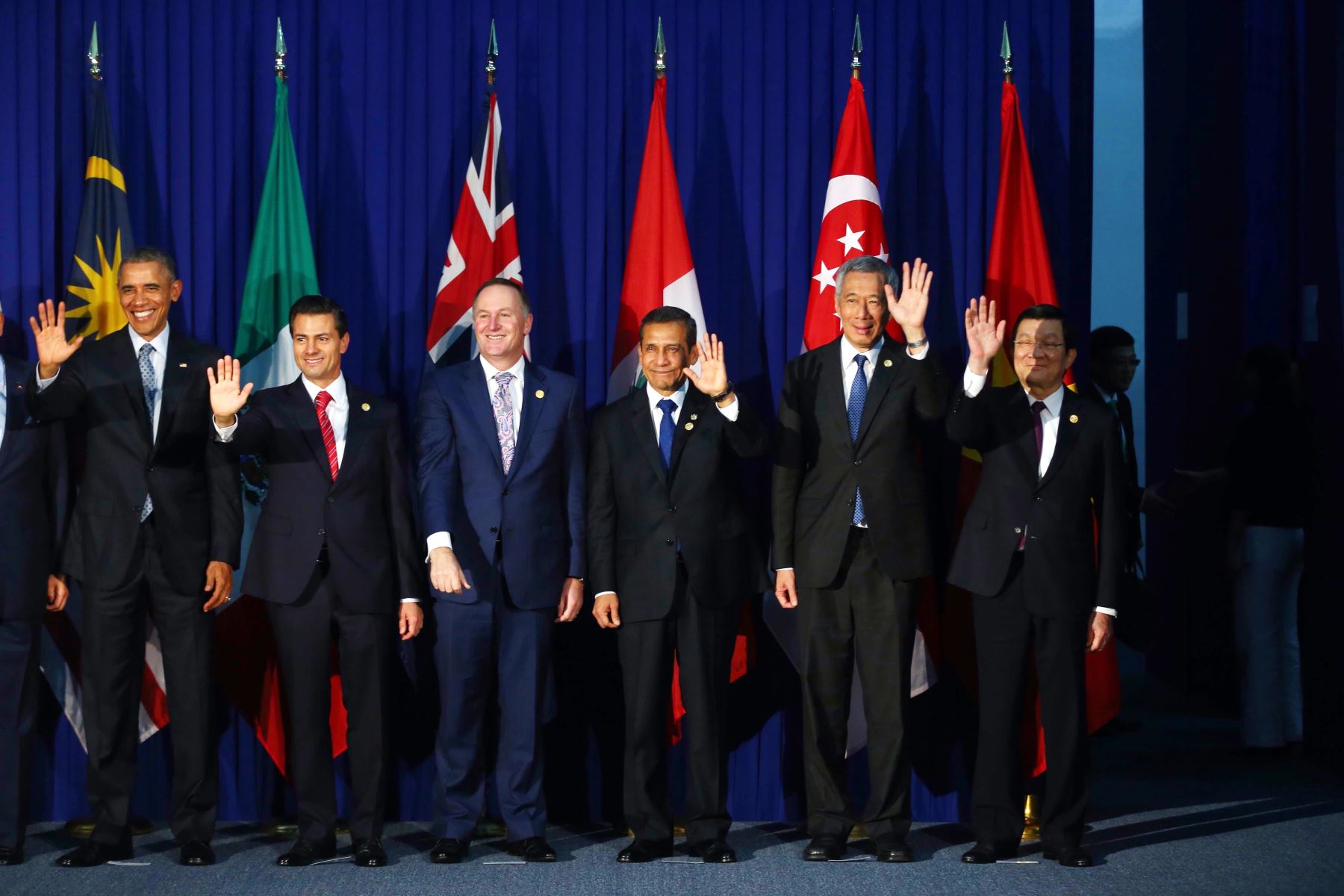 President Humala met with TPP leaders in Manila | News | ANDINA - Peru ...