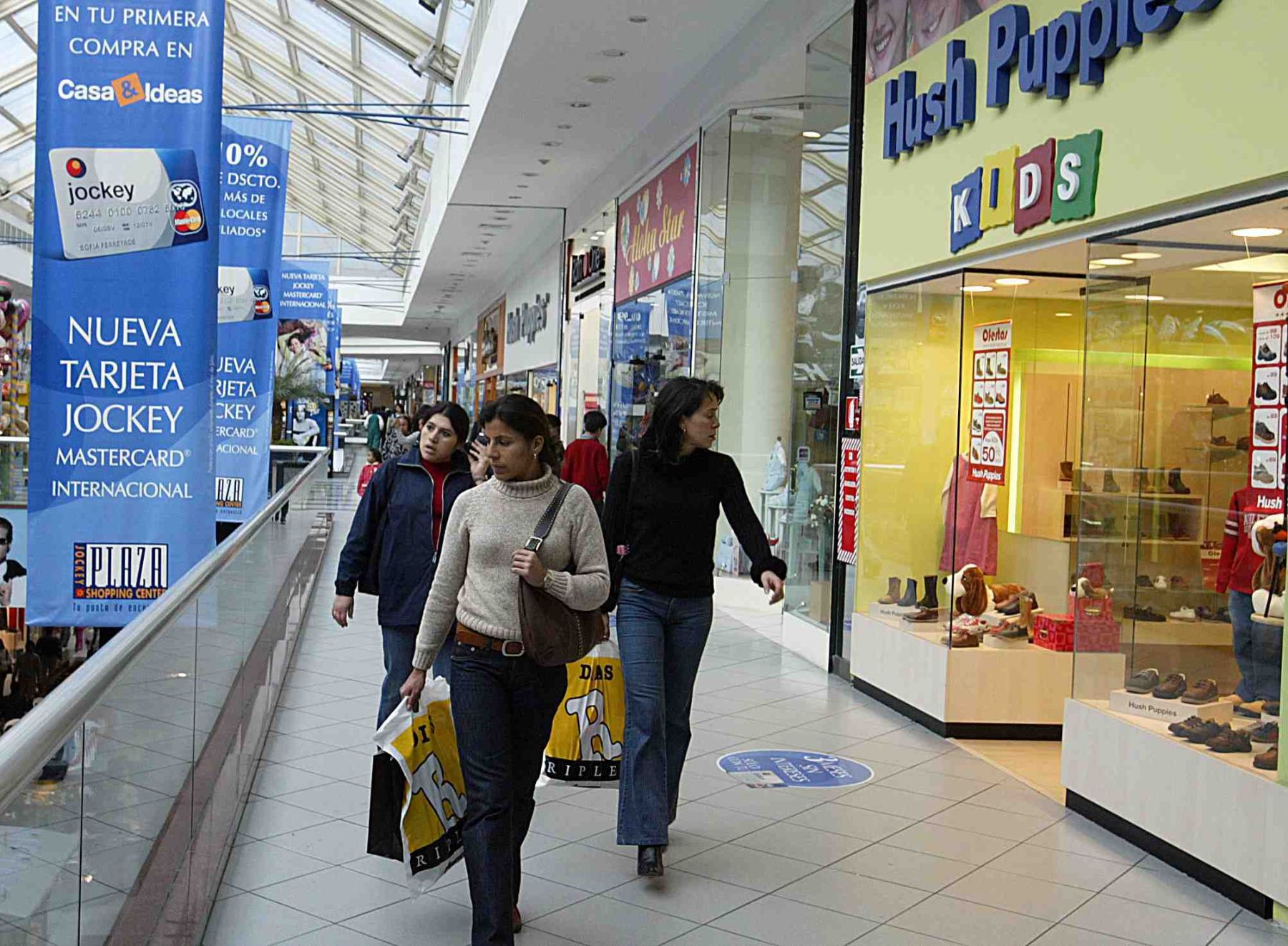 Inversiones En Centro Comercial Jockey Plaza Serán De Us 50 Millones En El 2011 Noticias