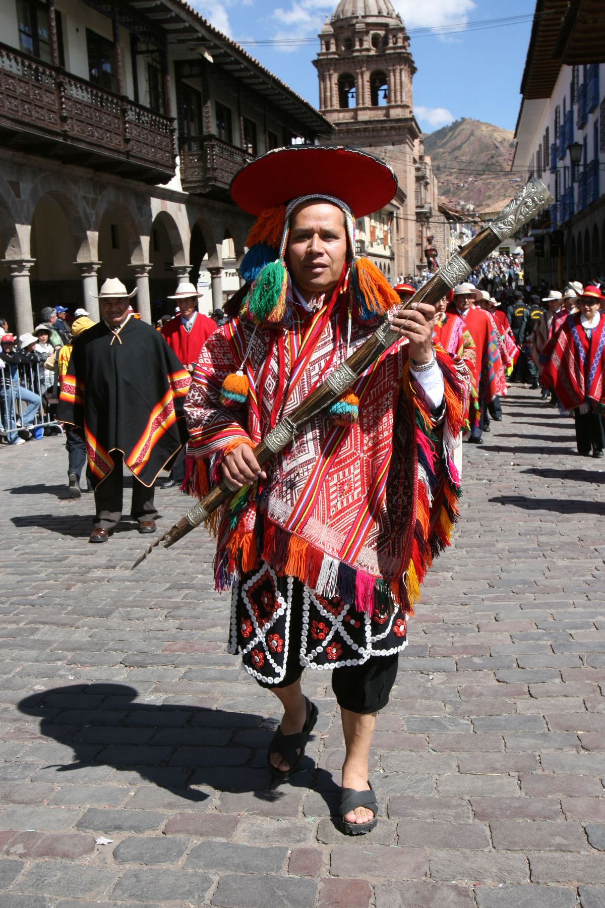 Desfile cívico en homenaje a la ciudad de Cusco.| Galería Fotográfica ...