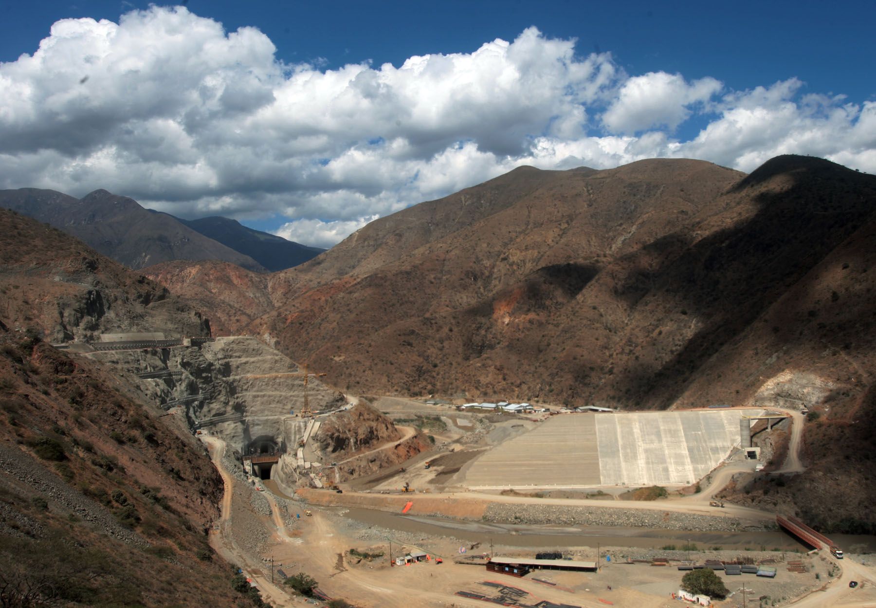 Inscriben en registros públicos tierras a subastar del proyecto Olmos ...