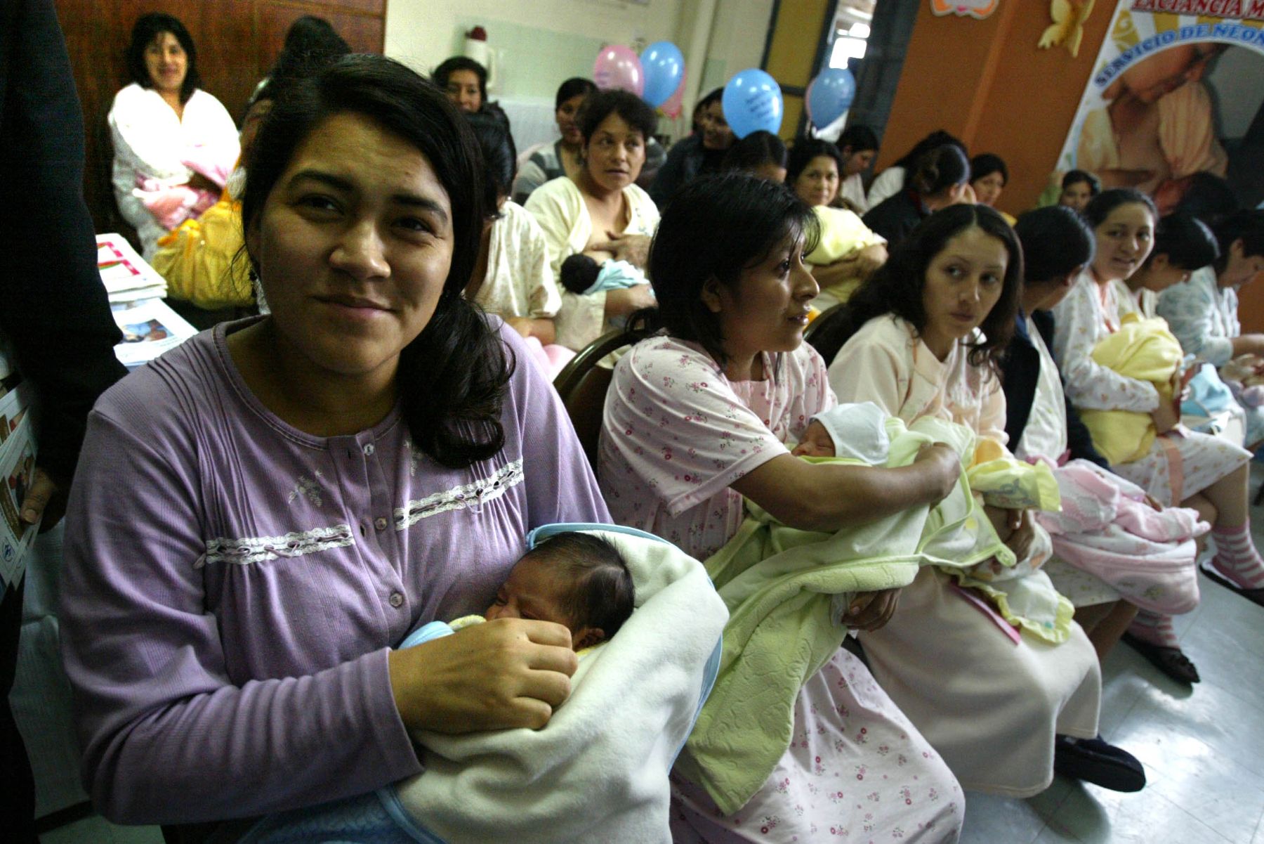 Over 1600 premature babies in Peru survived thanks to Kangaroo Mother ...
