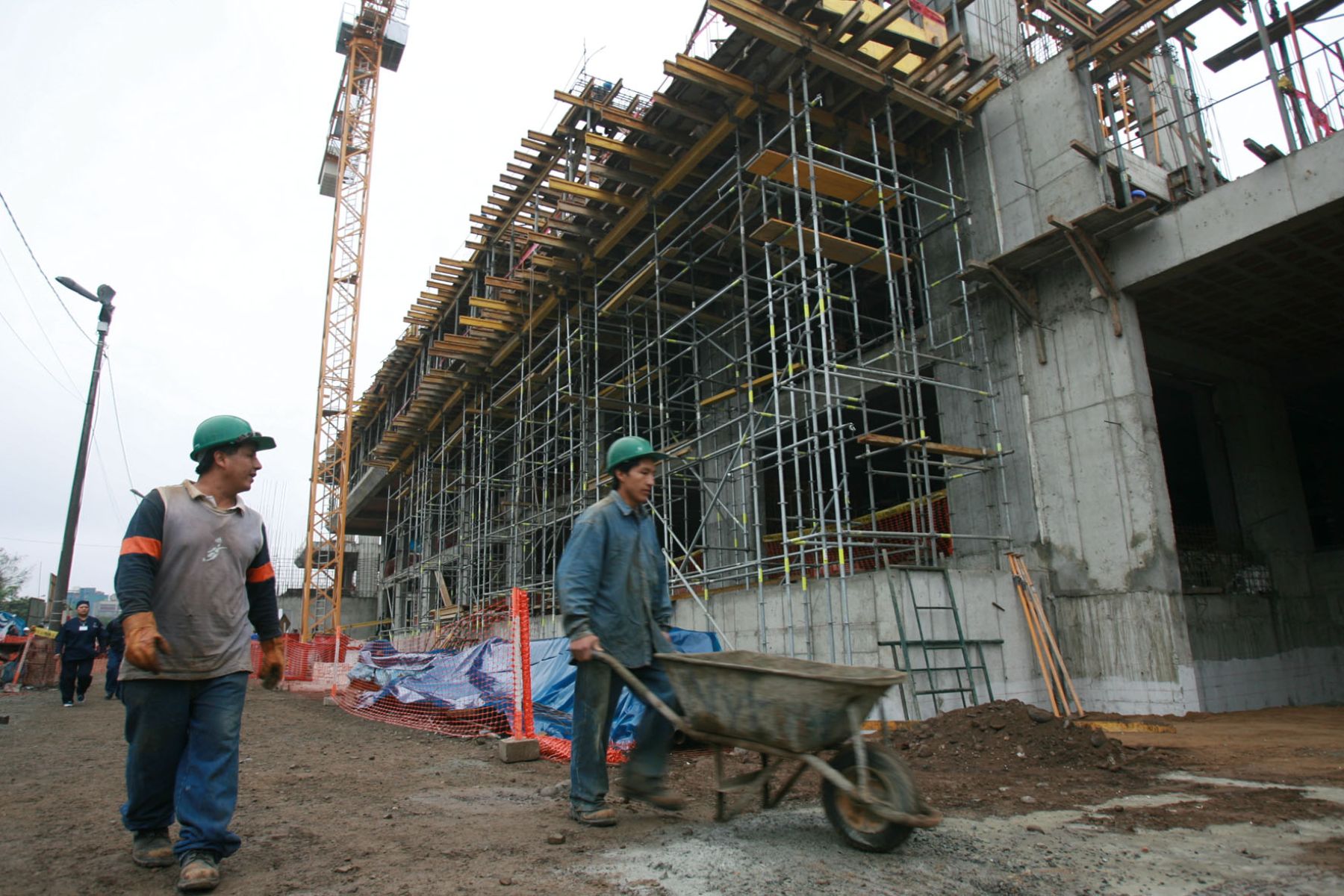 Latin Focus: Employment in Peru one of the least affected by crisis in ...