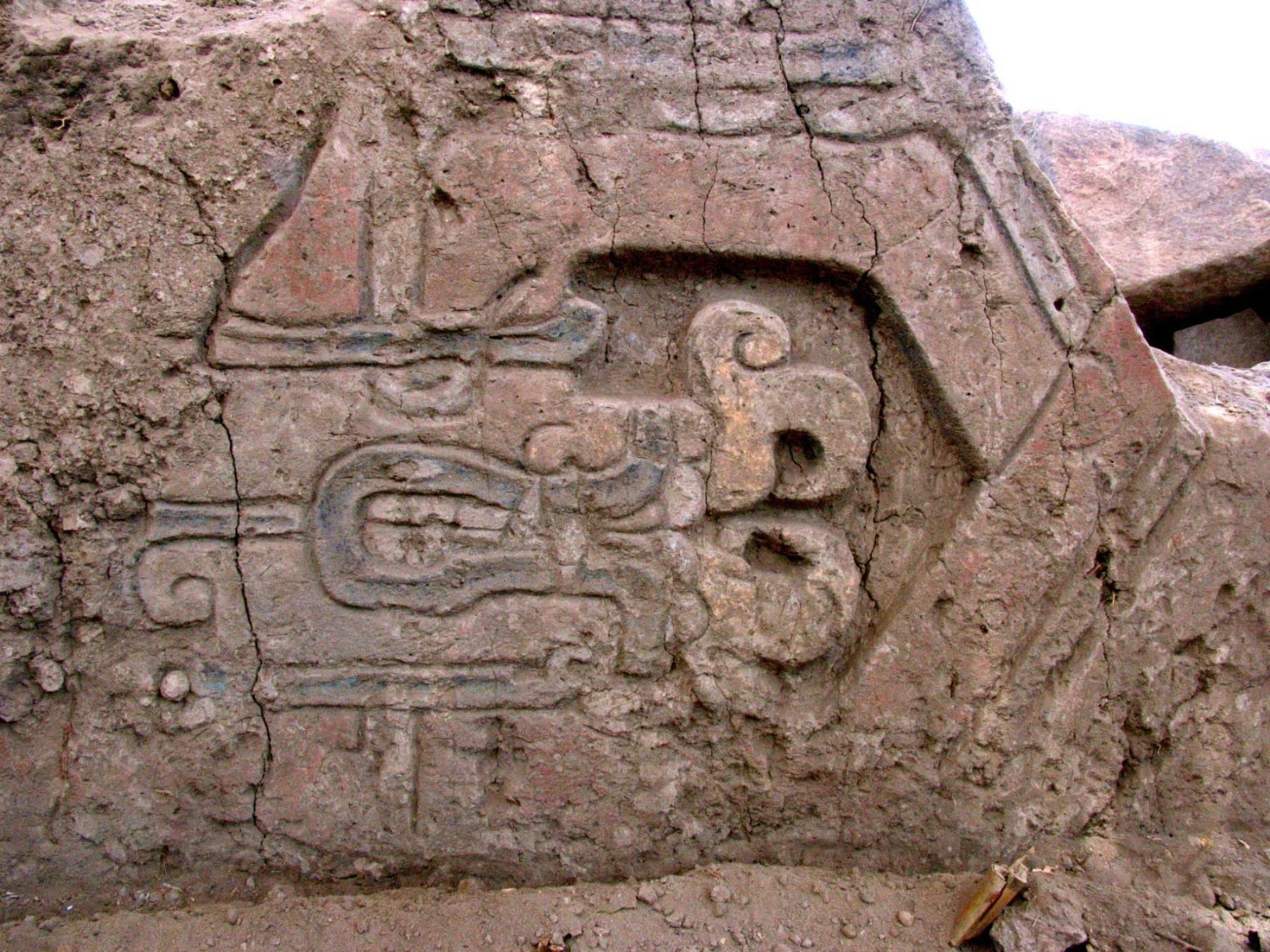 Hallan templos y mural en complejo arqueológico de Collud-Zarpán en ...