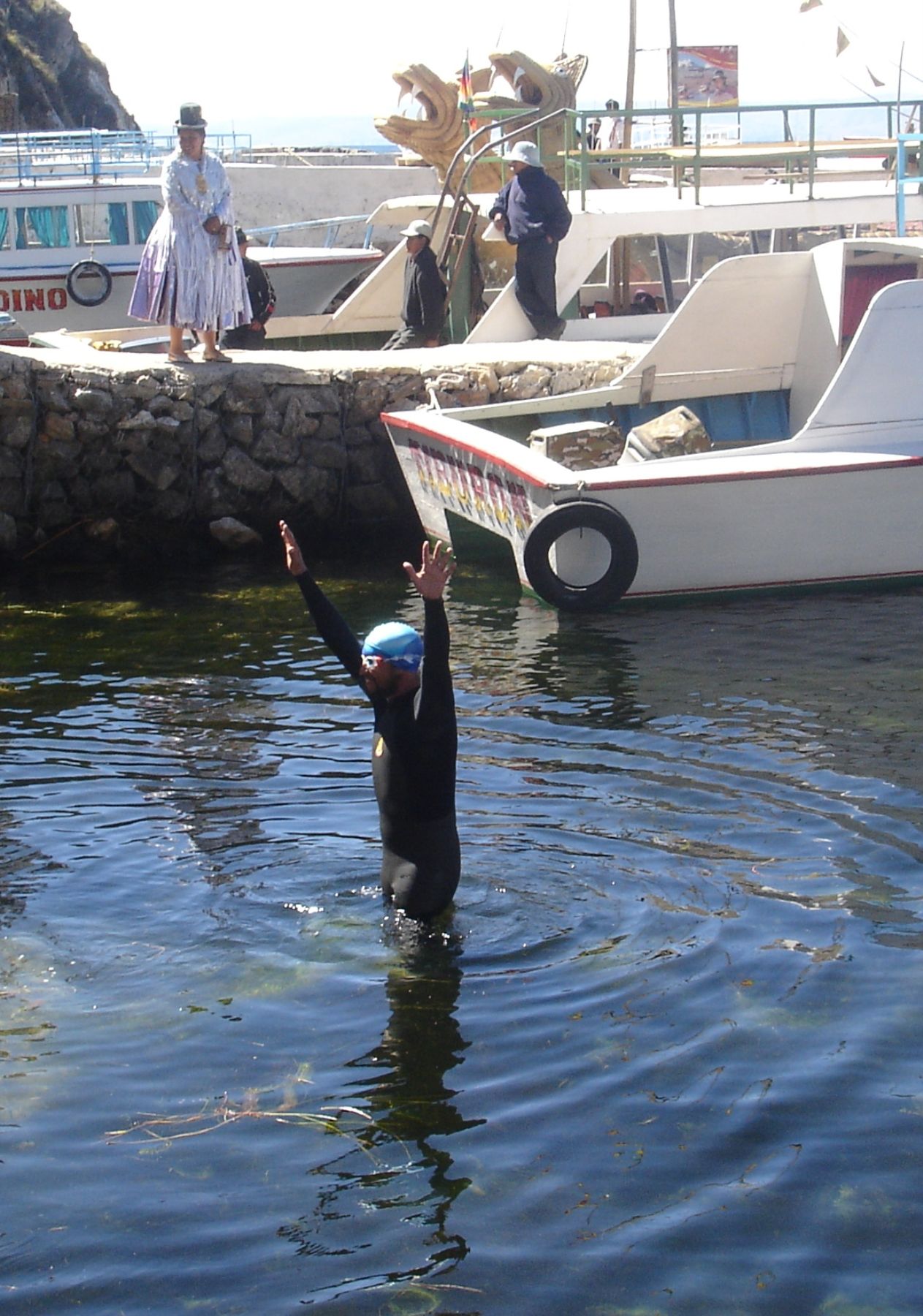 Peruvian swimmer supports Lake Titicaca nomination with 5km water ...