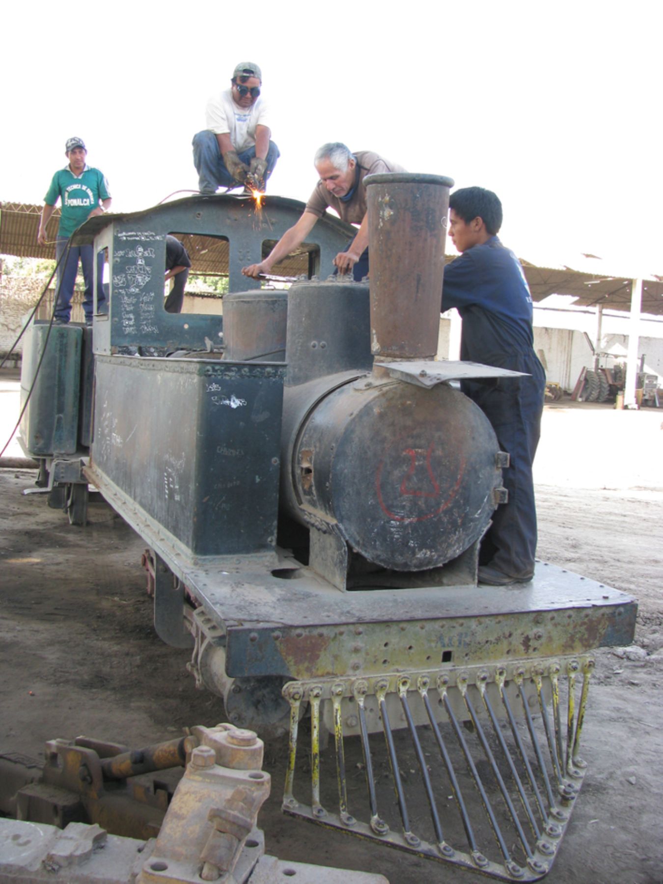 Remodelan antigua locomotora de Pomalca para convertirla en atractivo ...