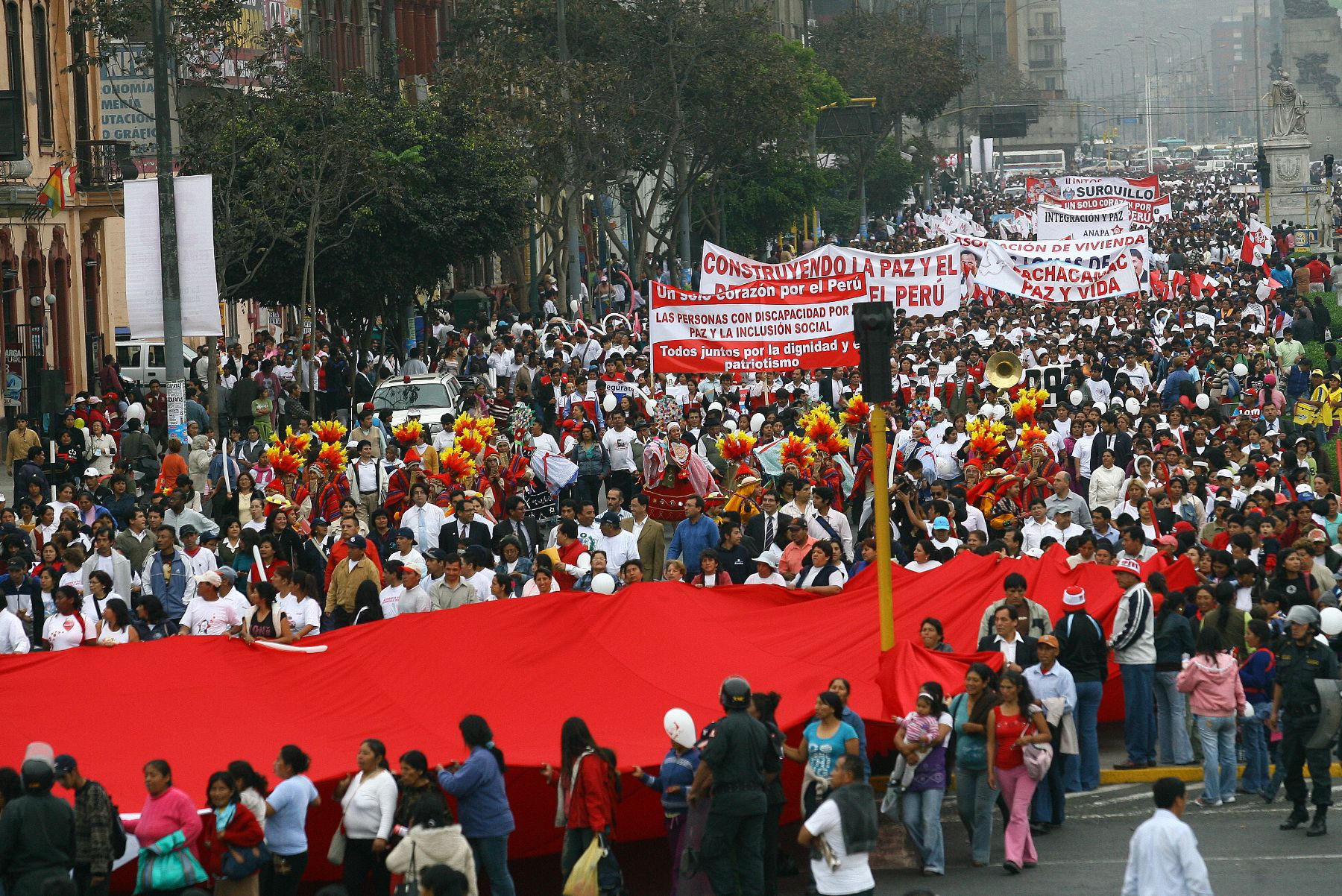 Gran Marcha por el Perú significó un mensaje de paz para el mundo ...