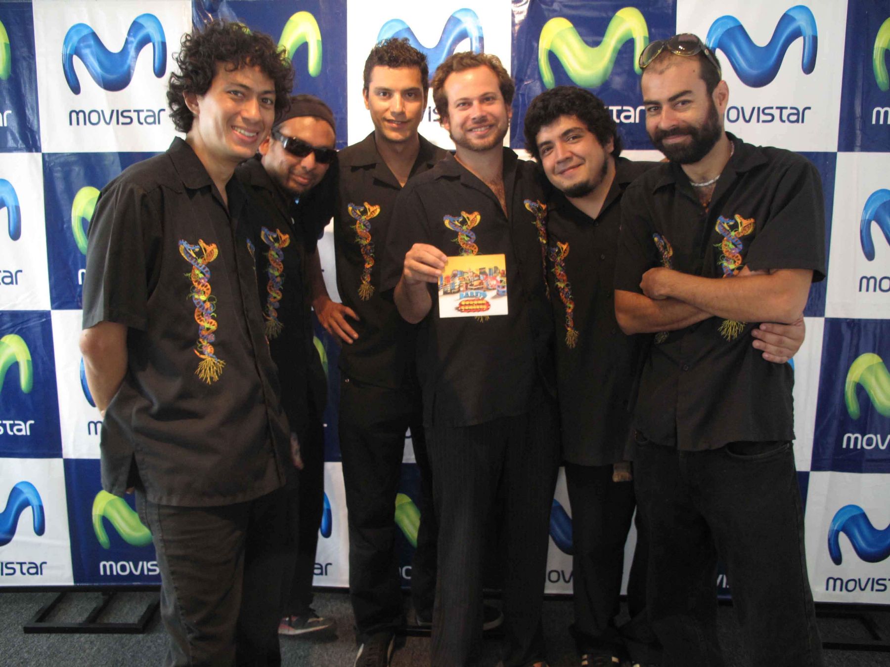 Bareto lanza nuevo disco con material multimedia y vídeos para ...