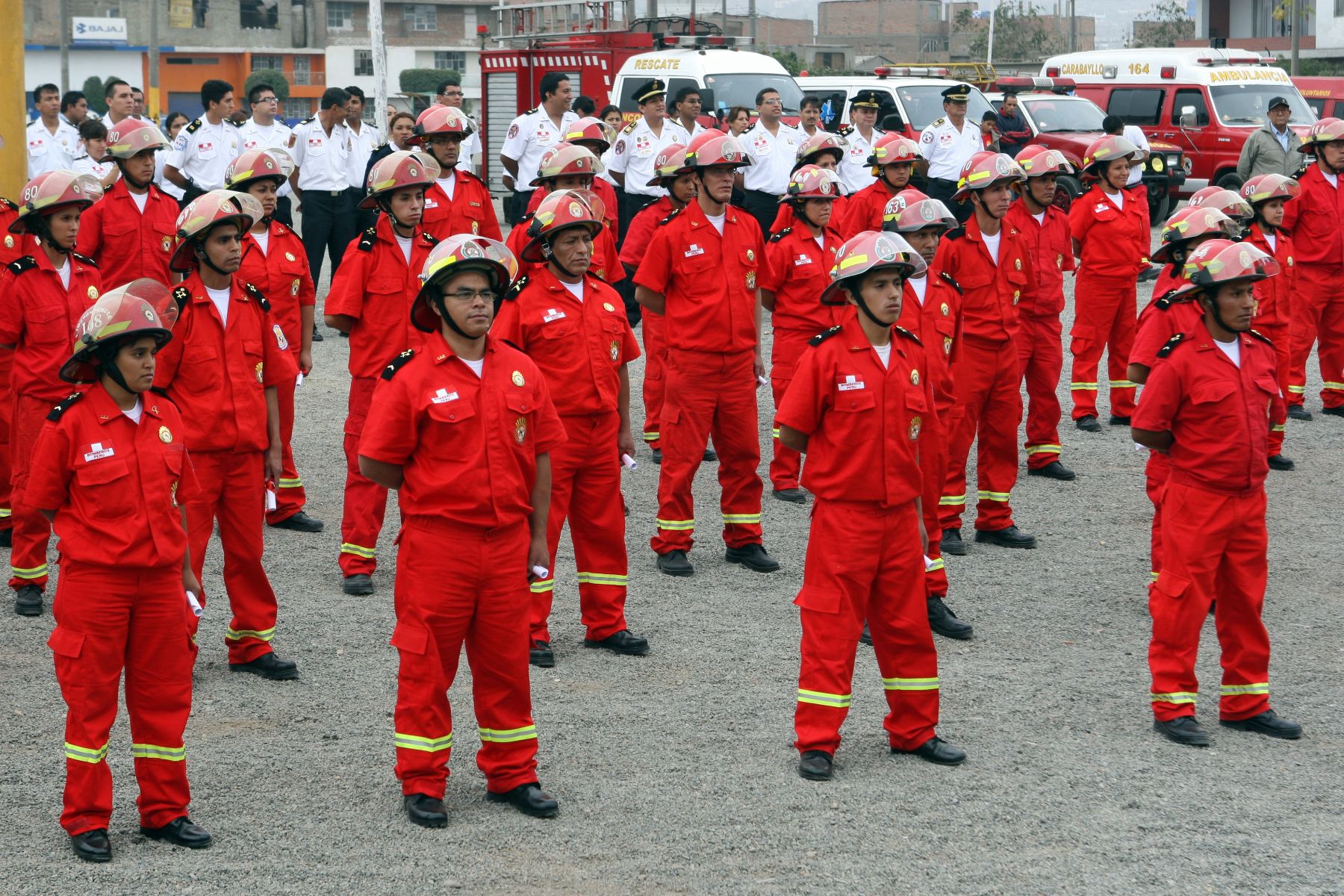 Se gradúan 67 nuevos bomberos voluntarios que prestarán servicios en ...
