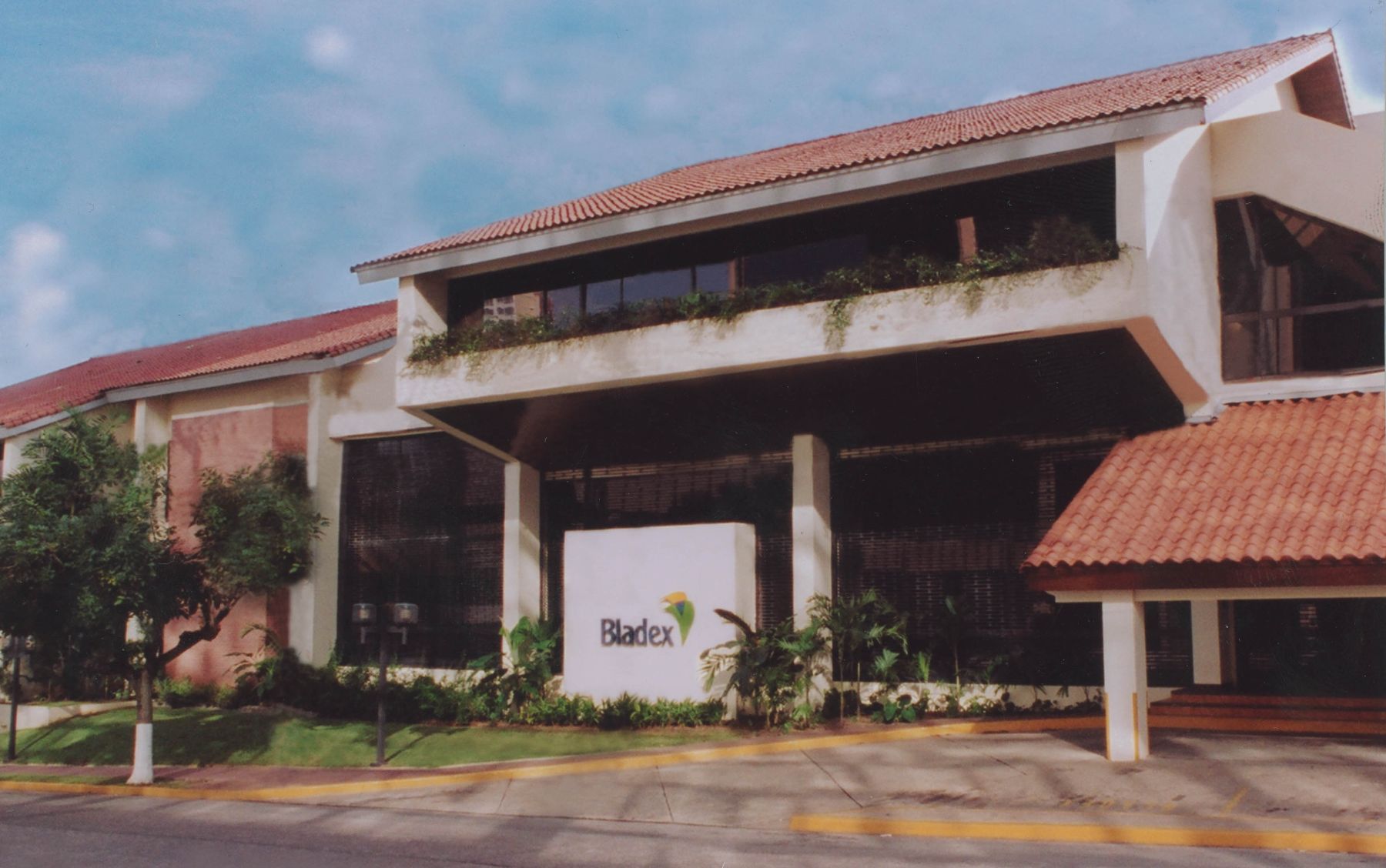 Bladex Ownership at James Frary blog