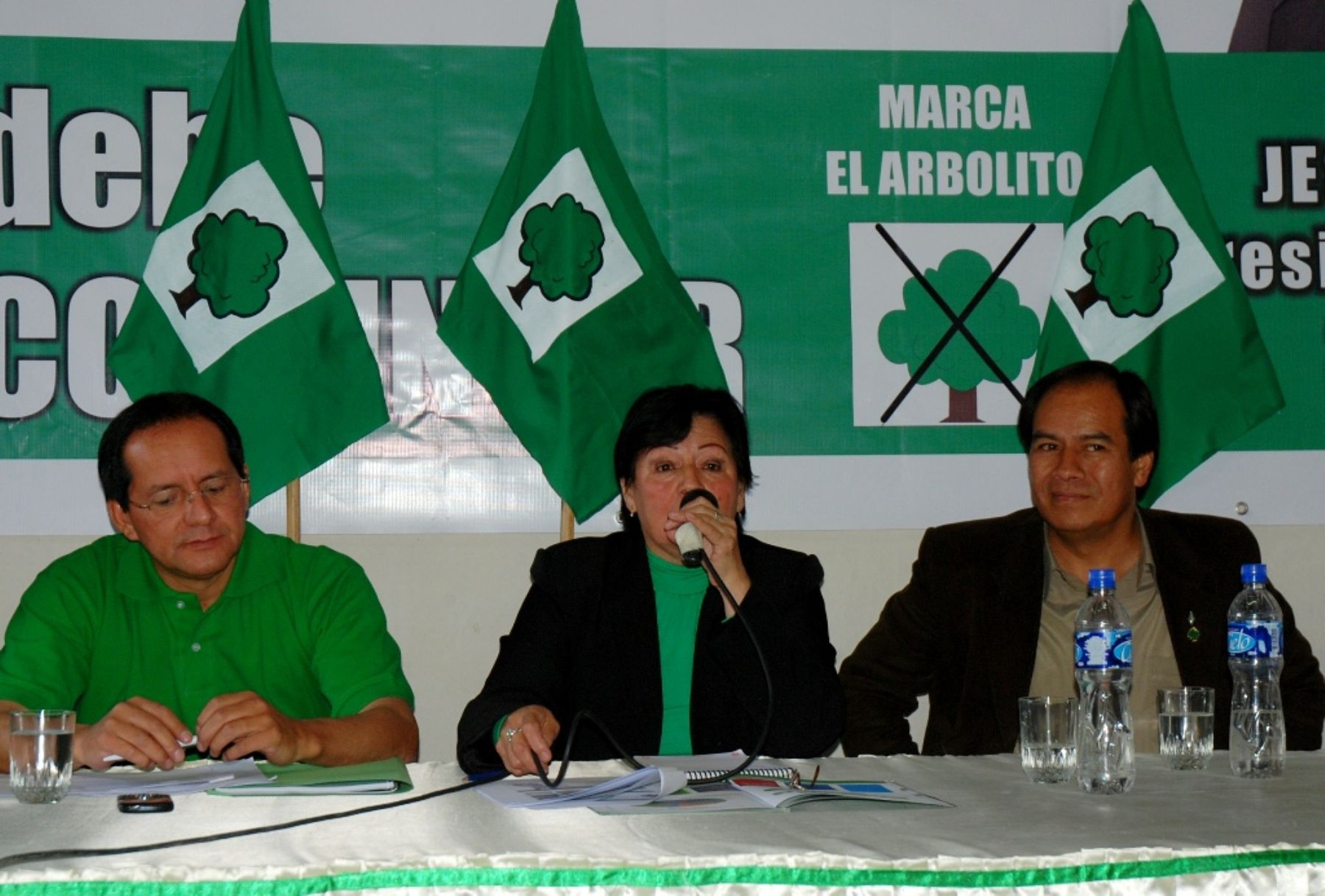 Esposa de presidente de Cajamarca oficializa candidatura a gobierno ...