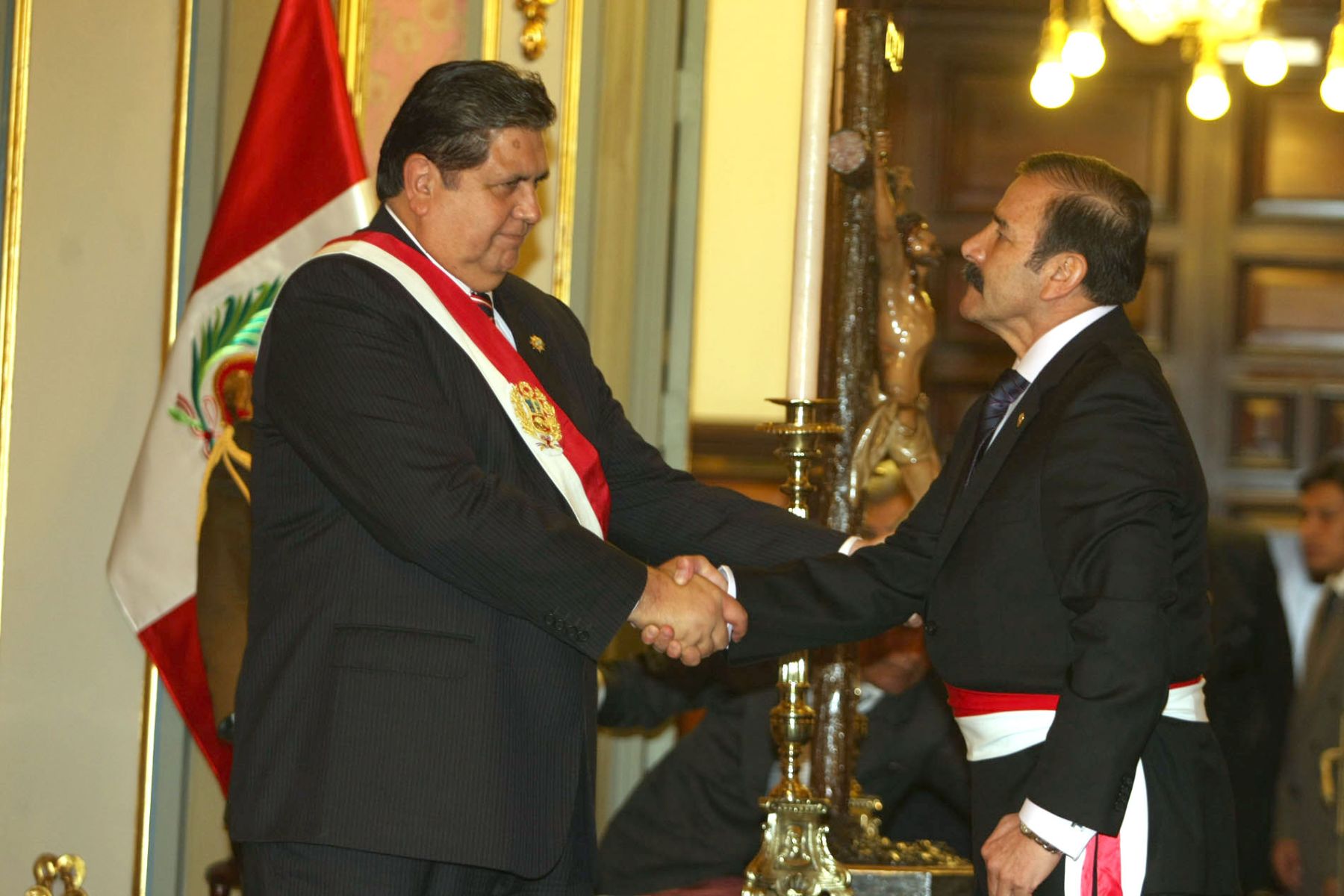 General PNP Miguel Hidalgo juró como nuevo ministro del Interior ...