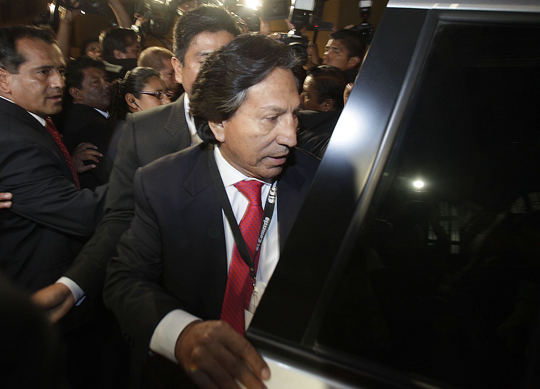 Alejandro Toledo llegará a suelo peruano para ponerse a disposición de ...