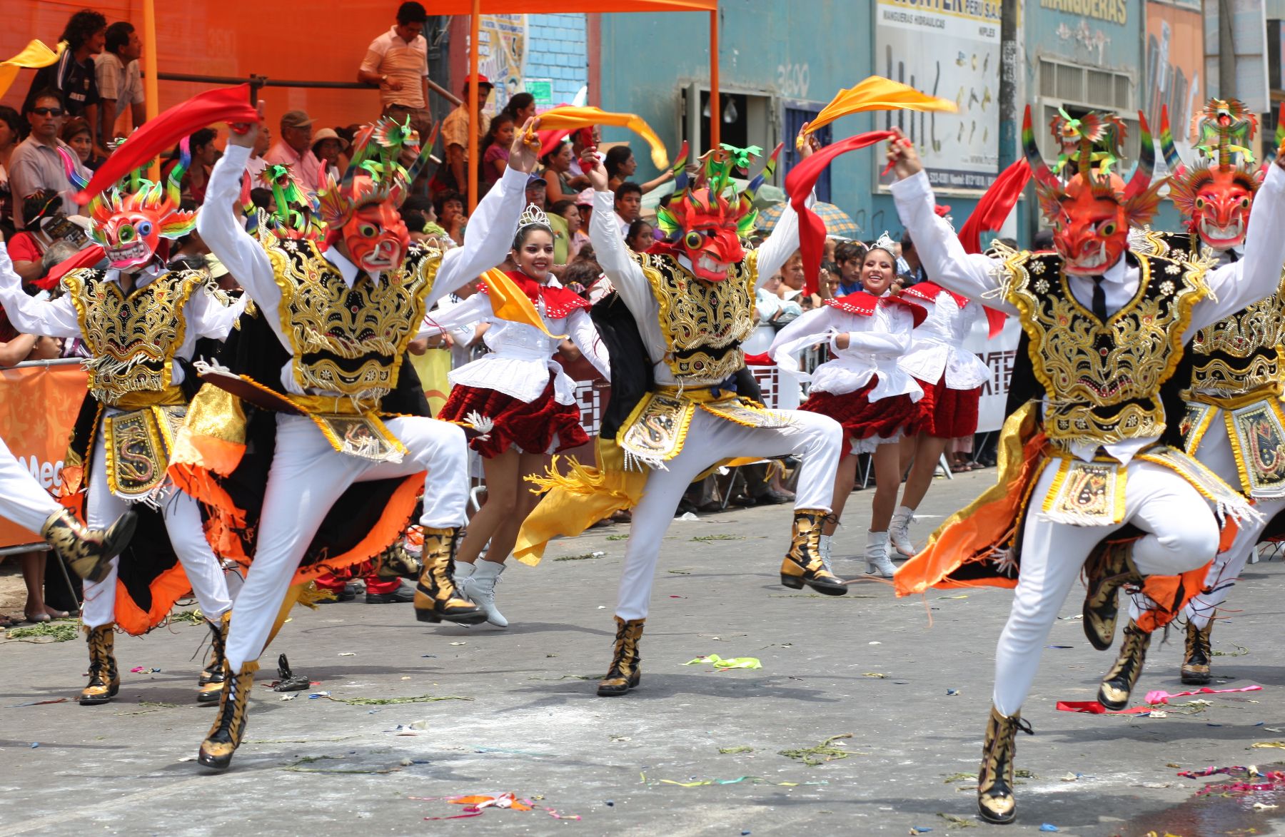 II Megacarnaval de Lima Norte reunió a más de mil artistas en ...