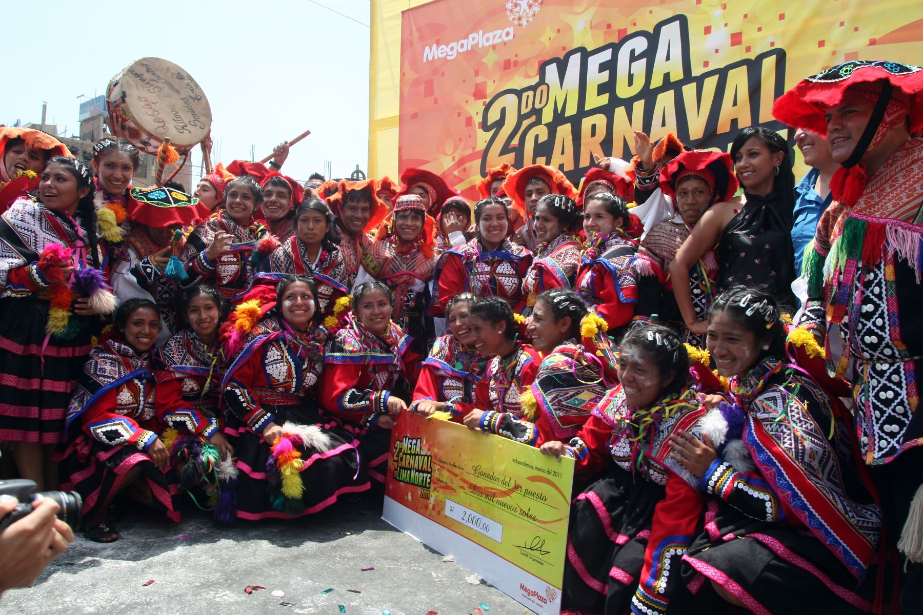 II Megacarnaval de Lima Norte reunió a más de mil artistas en ...