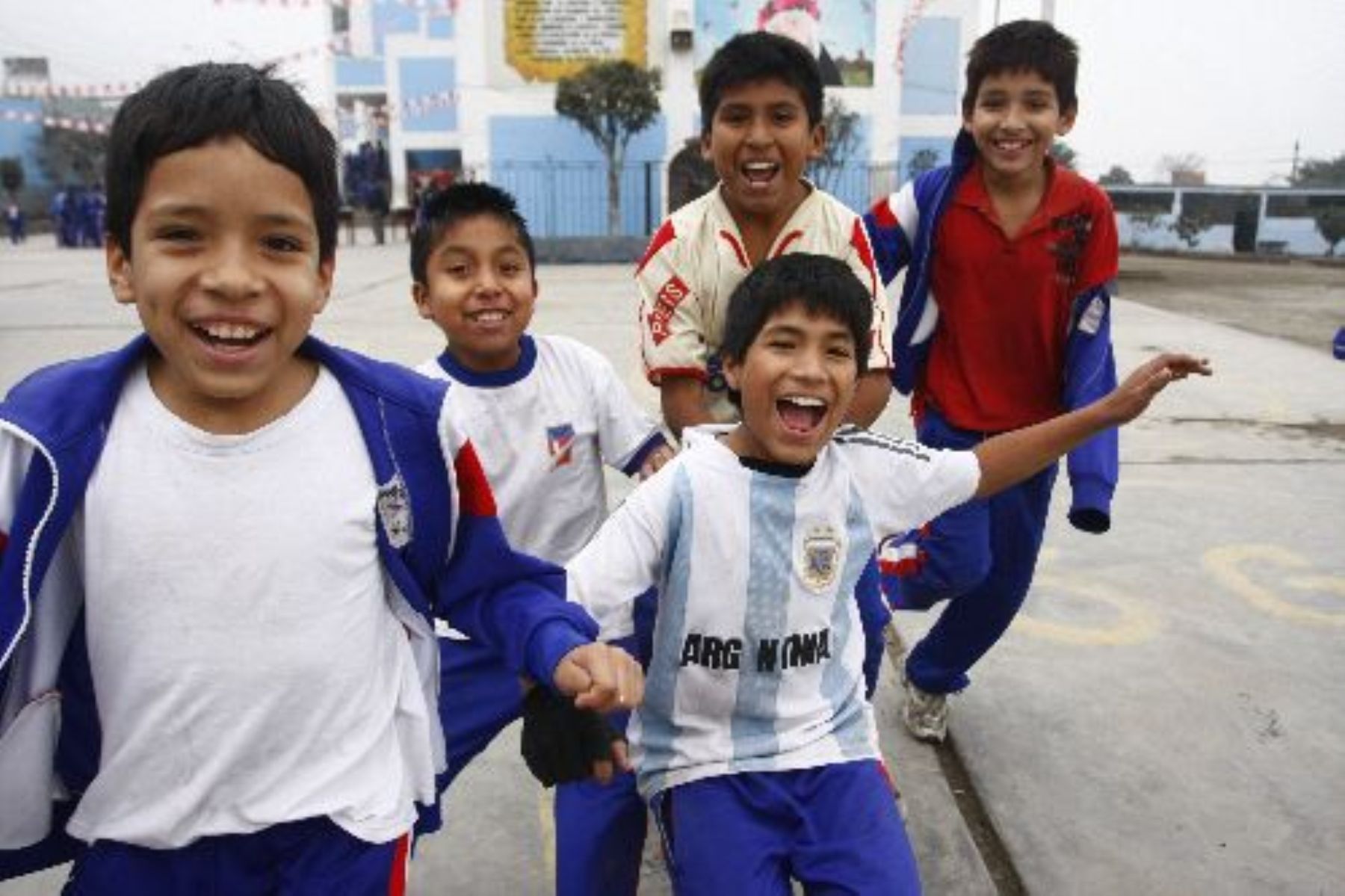 Peru among world's happiest, most hopeful countries | News | ANDINA ...