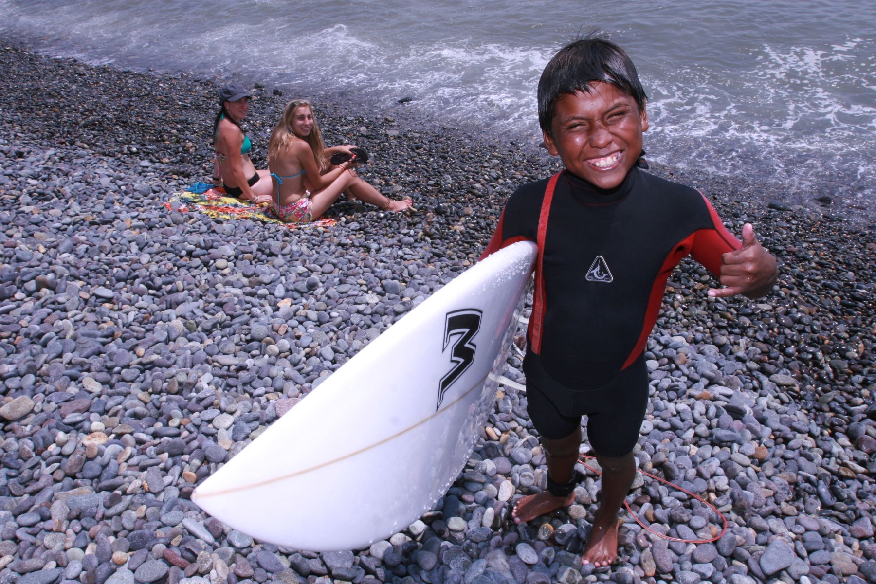 Surf se convierte en un deporte popular y deja atrás imagen elitista ...