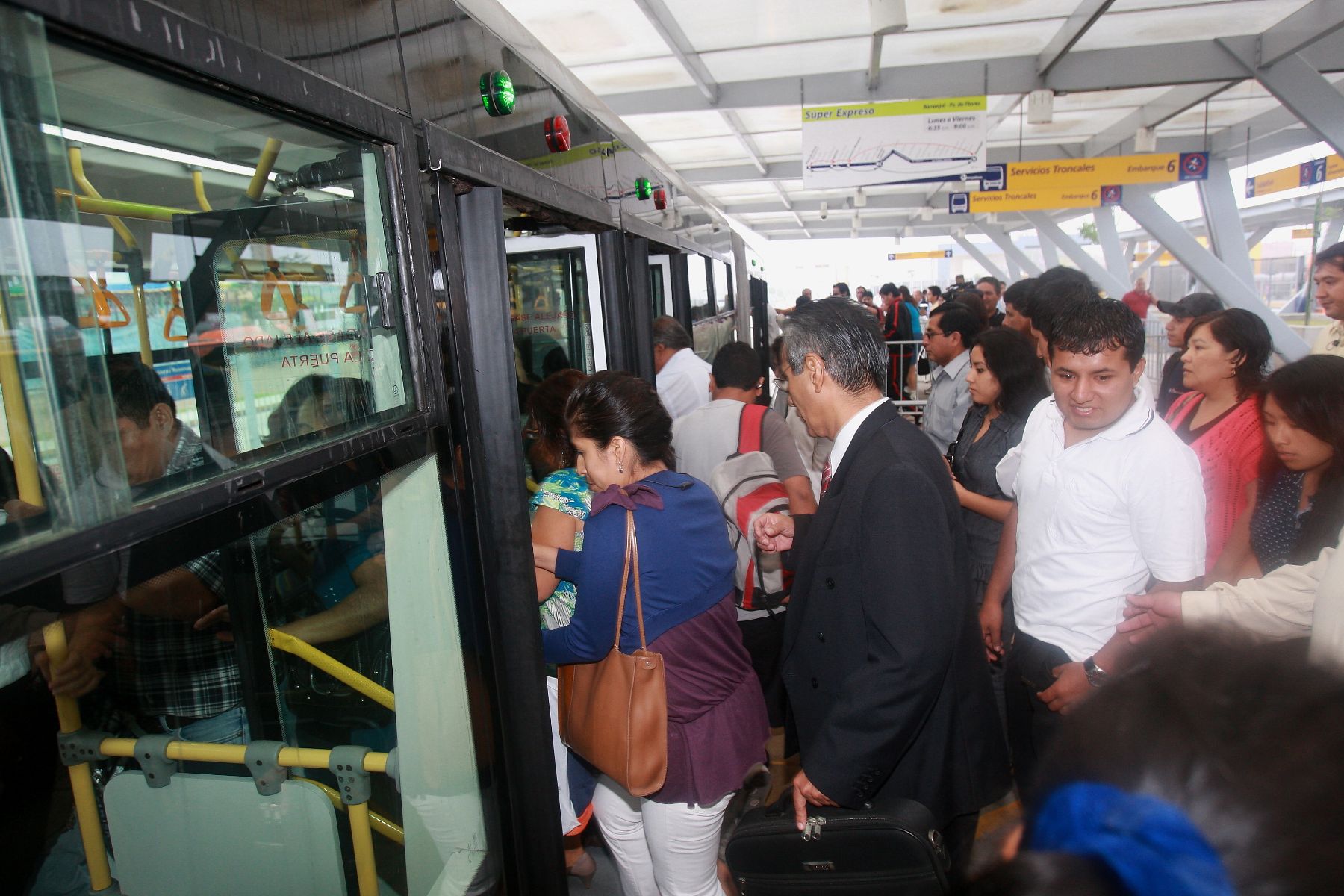 20 mil pasajeros se sumarán al Metropolitano con nuevo servicio Expreso ...