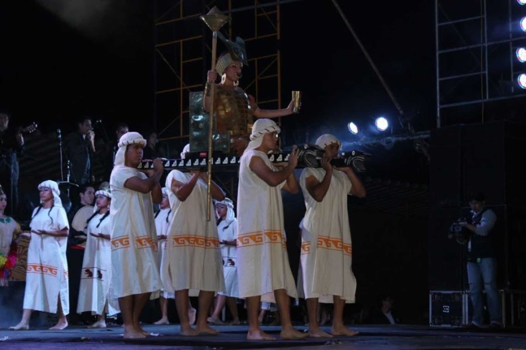 Fabiola de la Cuba realizó espectáculo en Chan Chan | Noticias ...