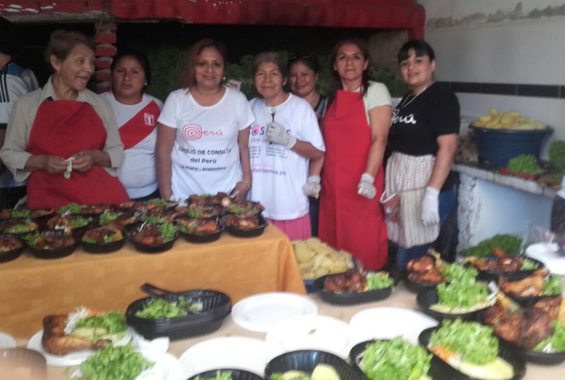 En pollada solidaria peruanos en La Plata recaudan ayuda para ...