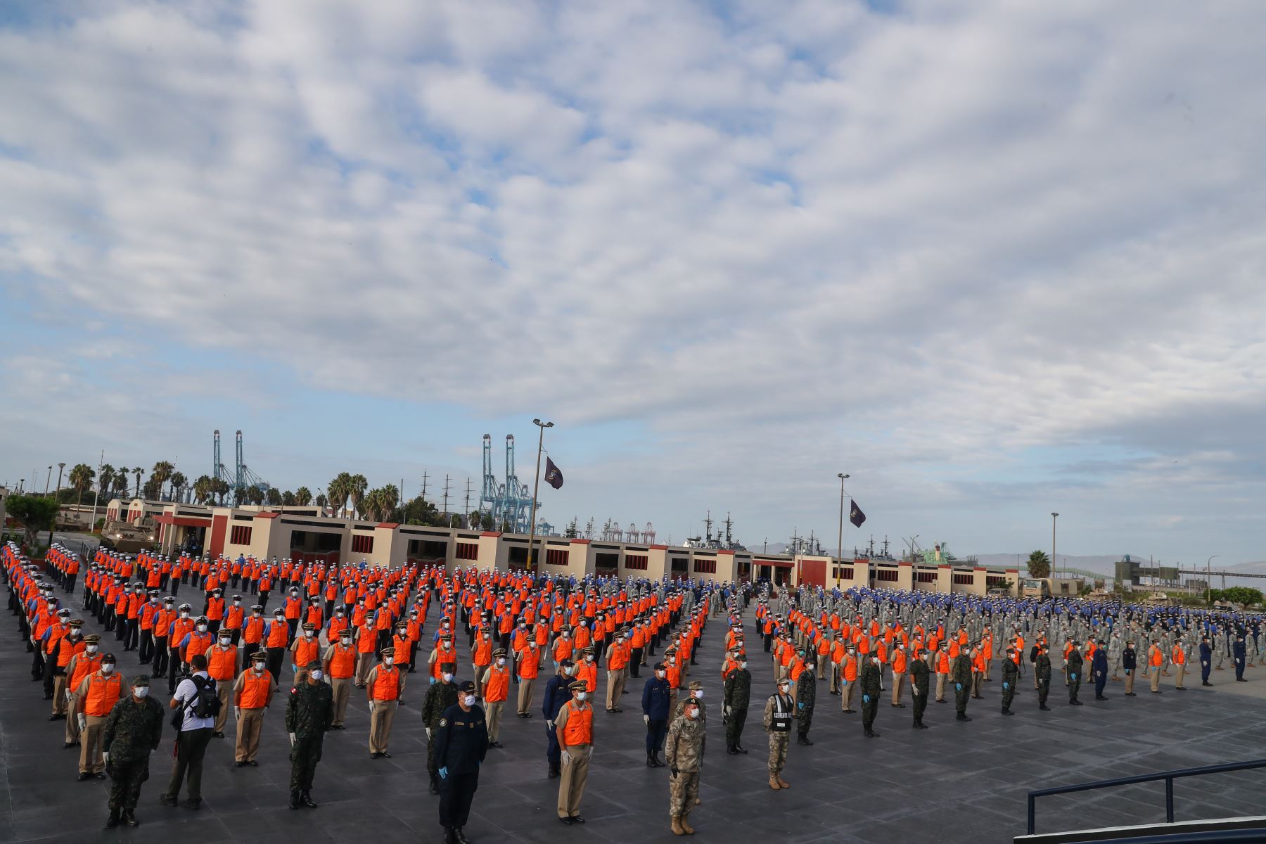 Presidente Martín Vizcarra supervisa la Base Naval de la Marina de ...