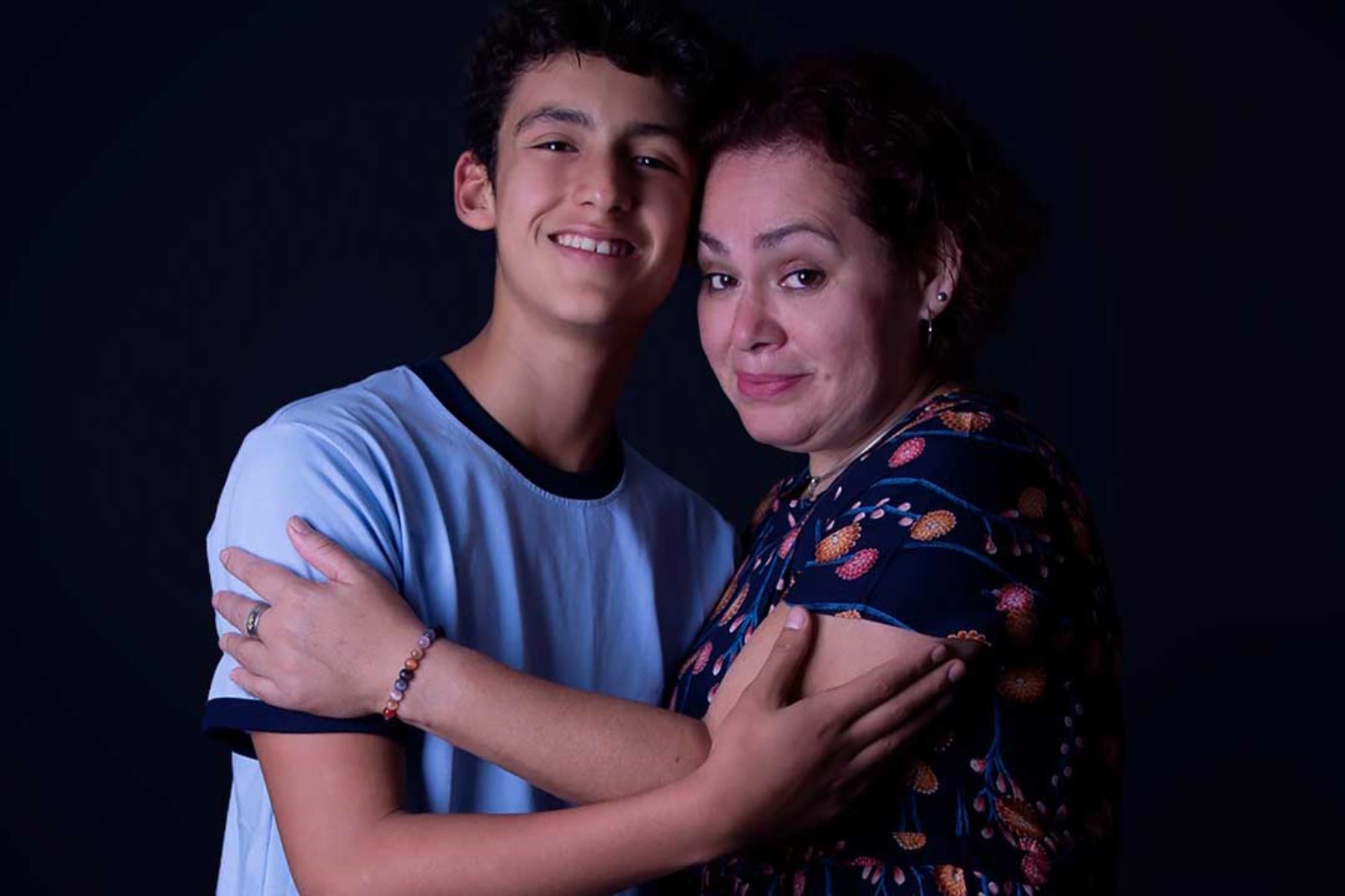 Estrenan puesta teatral "2007" bajo la dirección de Abel Enríquez ...