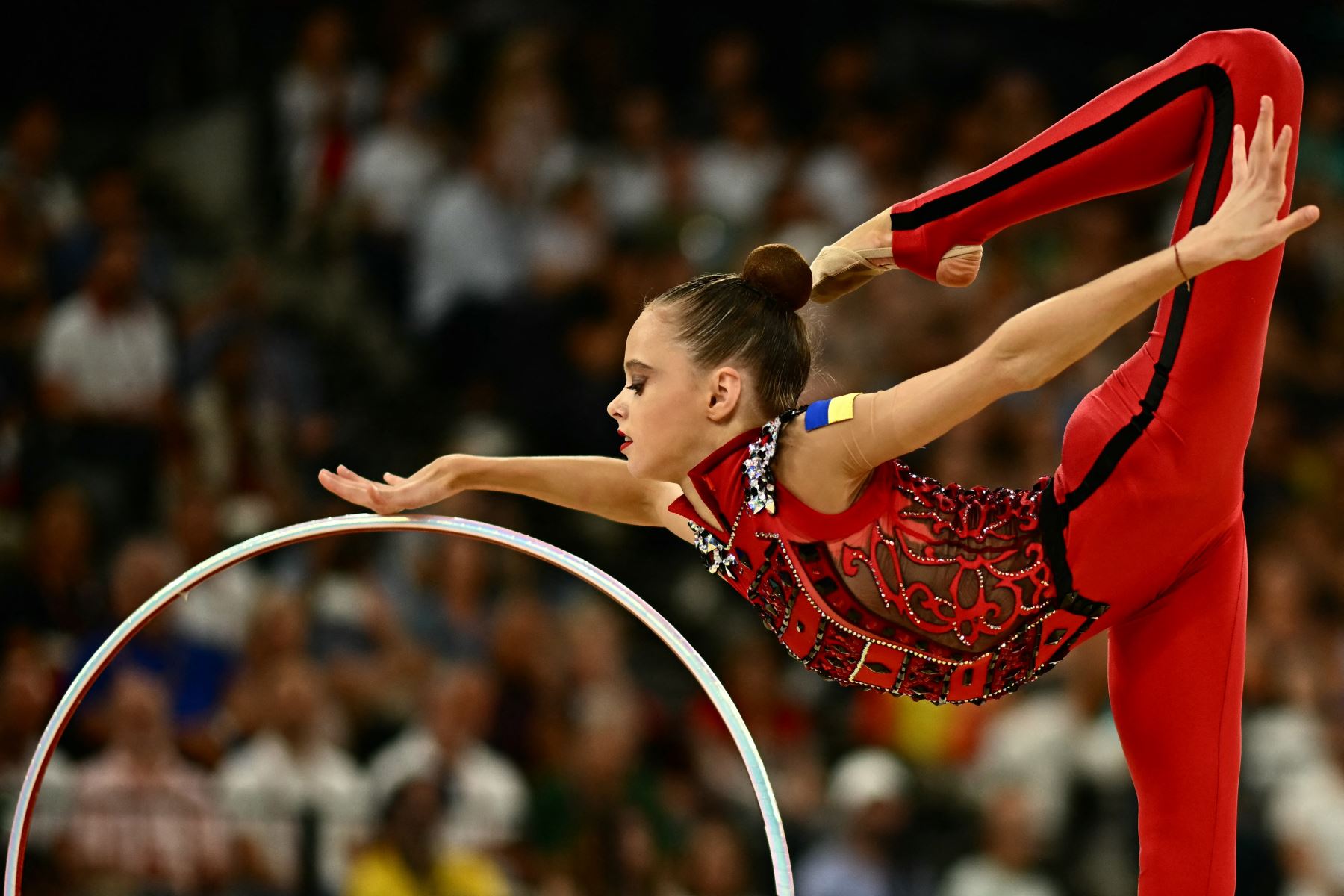 París 2024: gimnasta ucraniana sorprende al público con rutina a ritmo ...