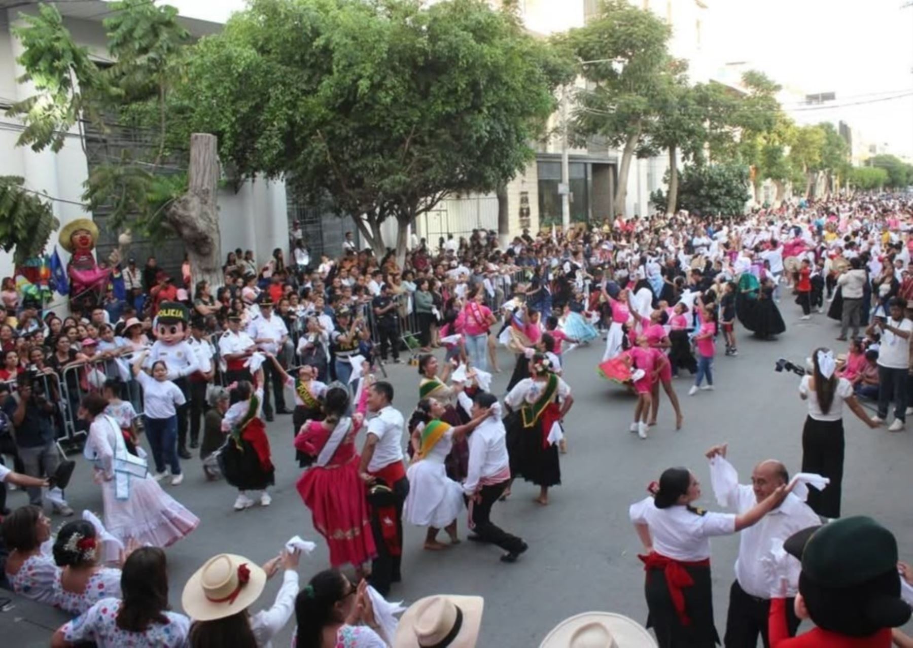 Lambayeque: Chiclayo vibró de emoción con festival de la marinera | Noticias | Agencia Peruana ...