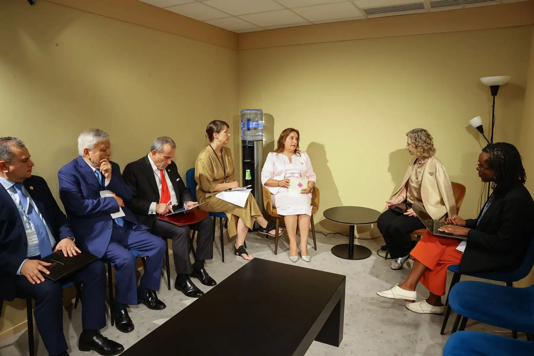 Presidenta Dina Boluarte sostuvo una reunión con Inger Andersen ...