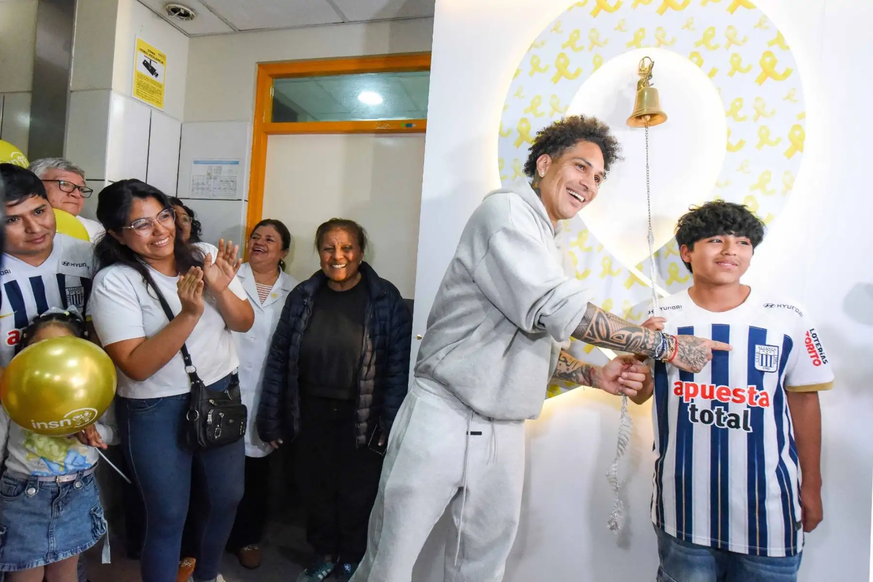 Día de la Medicina Peruana: INSN San Borja destaca labor de médicos por ...